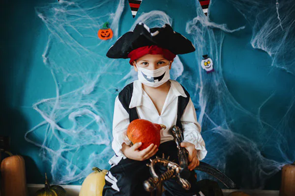 Pandemic Halloween Can Still Be Epic––6 Things We Are Doing