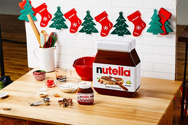 There’s A DIY Nutella Holiday Breakfast Kit And We Need It