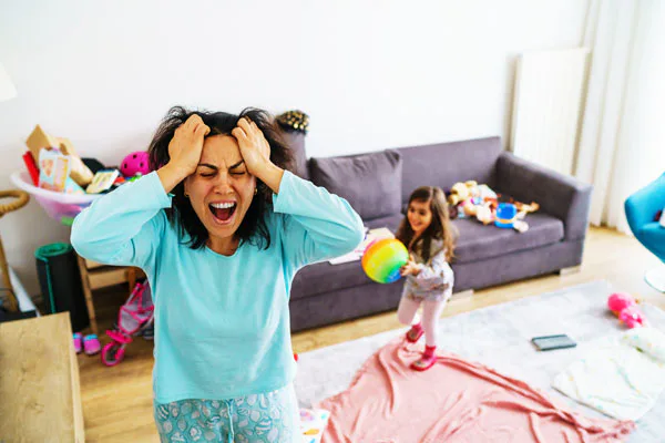 Modern Moms Are Not Dramatic––That’s Some Sexist Bullsh*t