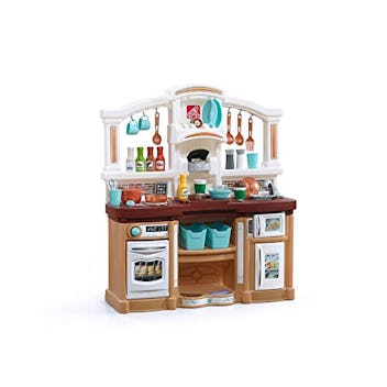 The Best Play Kitchens That’ll Occupy Your Kid Long Enough For You To ...