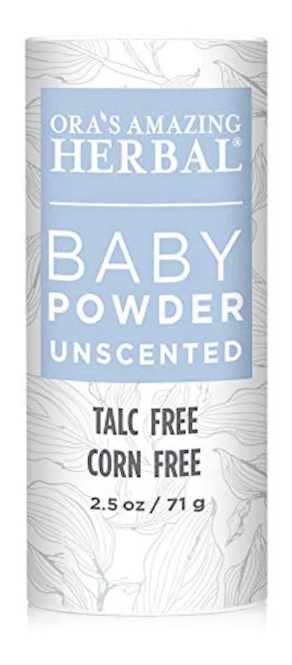 Here Are Our Favorite Talc-Free & Organic Baby Powders — No Butts About It
