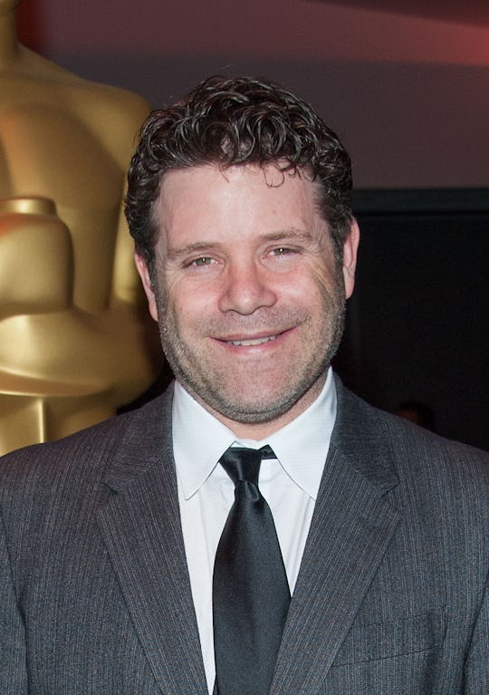 Who Plays Bob On 'Stranger Things'? Sean Astin Is Joyce's New Boyfriend