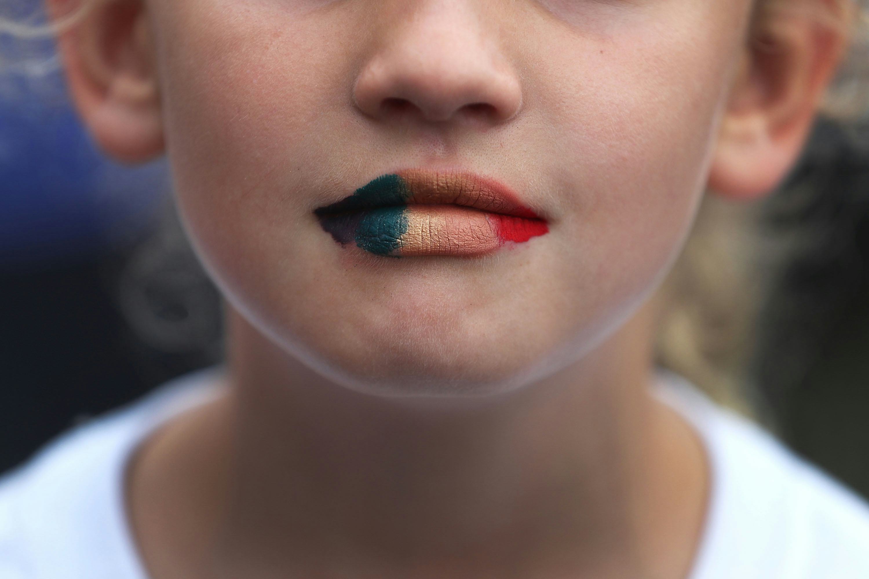 19 Symptoms Of Dyspraxia That Aren't Just "Being Clumsy"