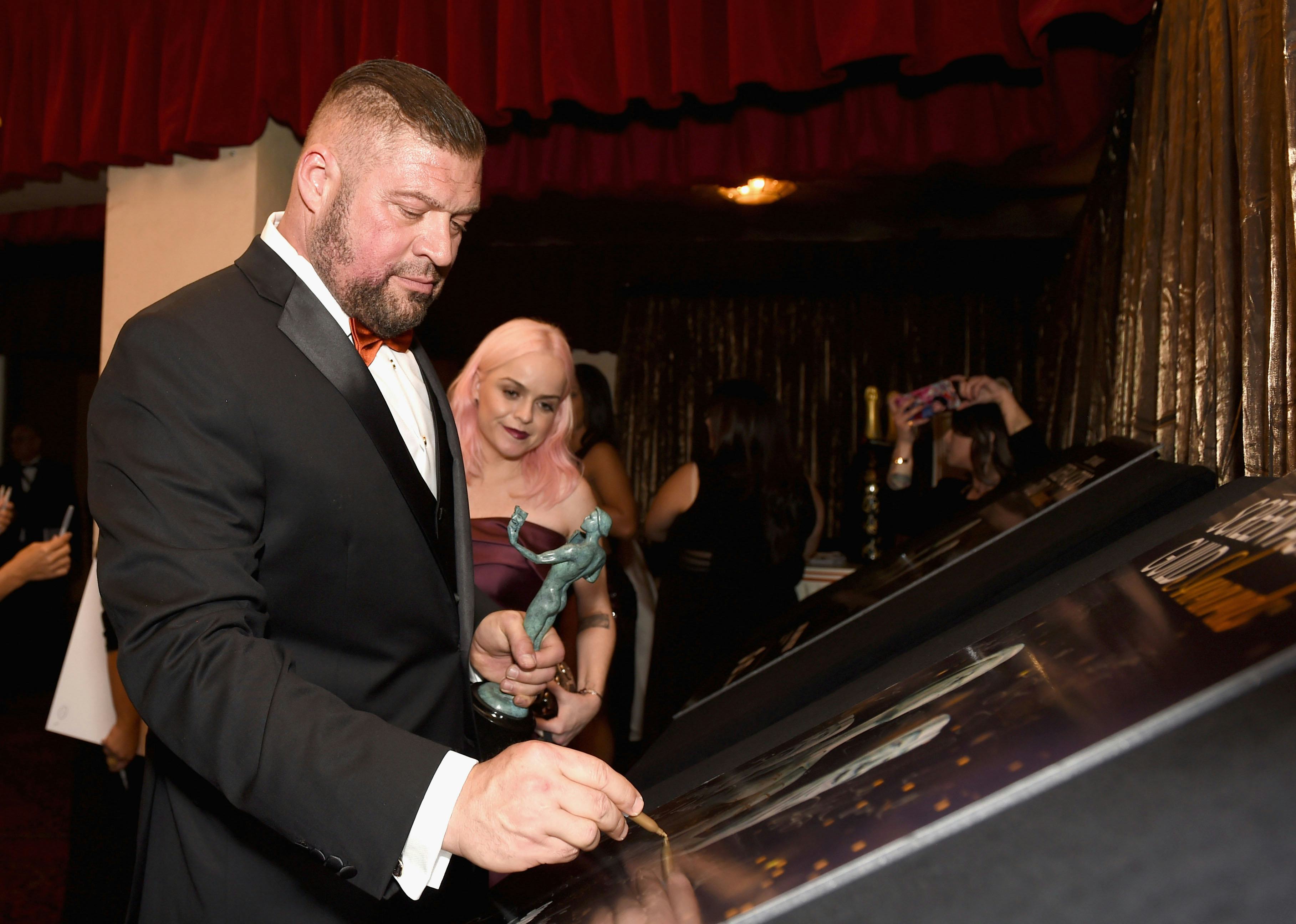 Who Is Wes Driscoll On 'Orange Is The New Black'? Piscatella's Past Is ...