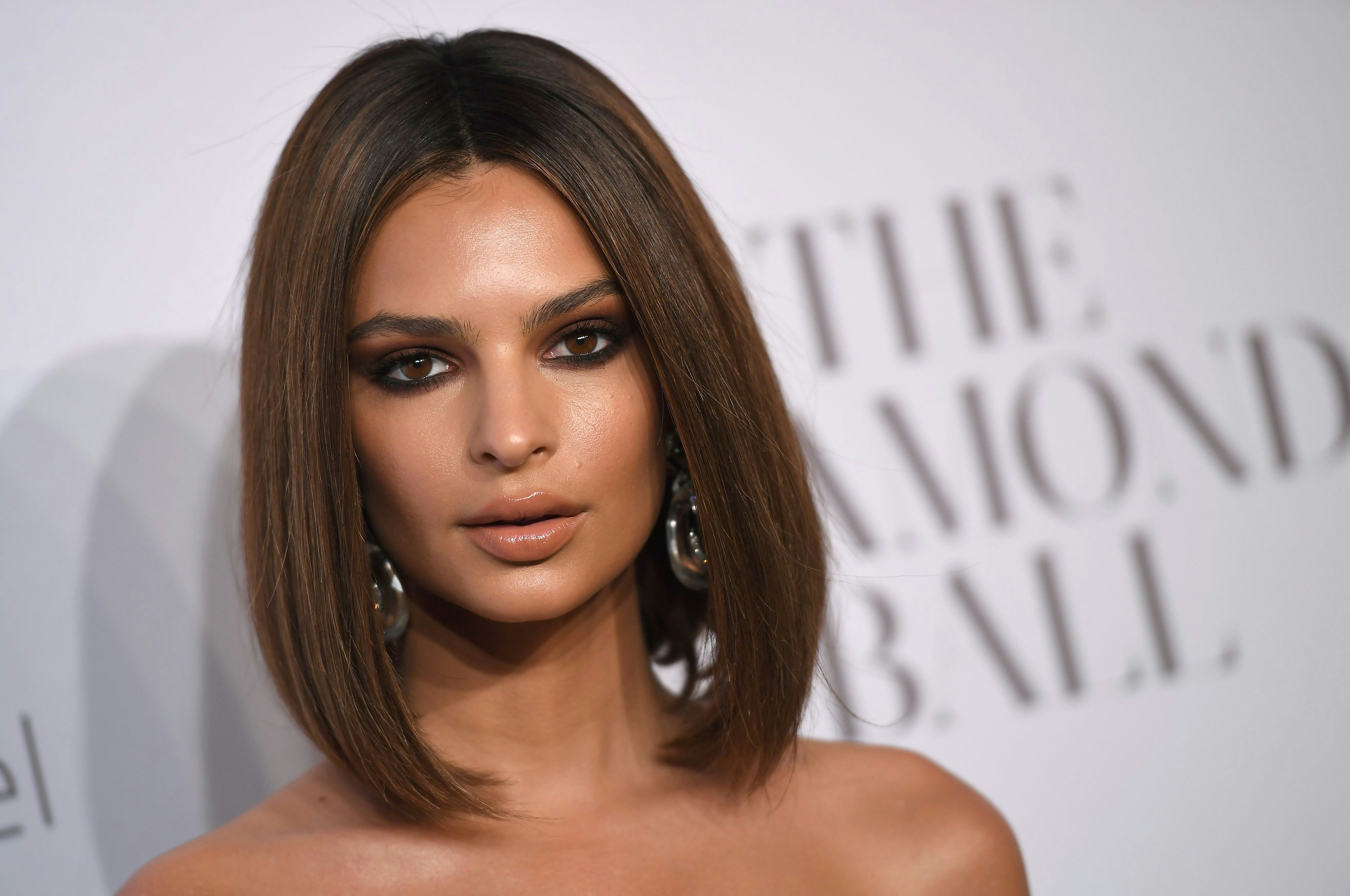 Emily Ratajkowski's Angled Bob Will Make You Want To Chop Off Your Hair ...