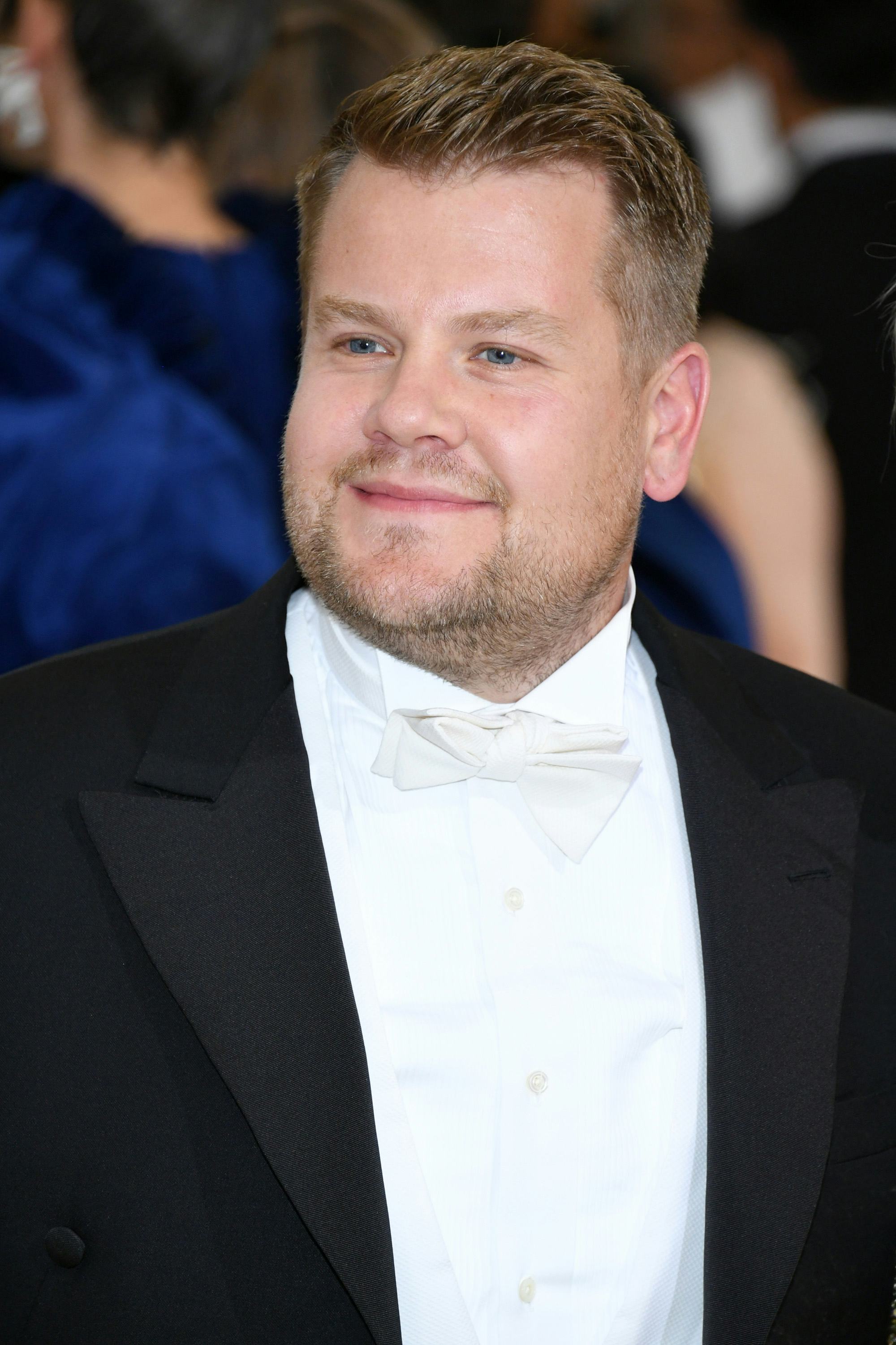 James Cordon Kissed Sean Spicer At The Emmys & Now He’s Really ...