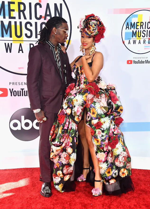 All The Looks At The 2018 AMAs That You Don't Want To Miss — PHOTOS