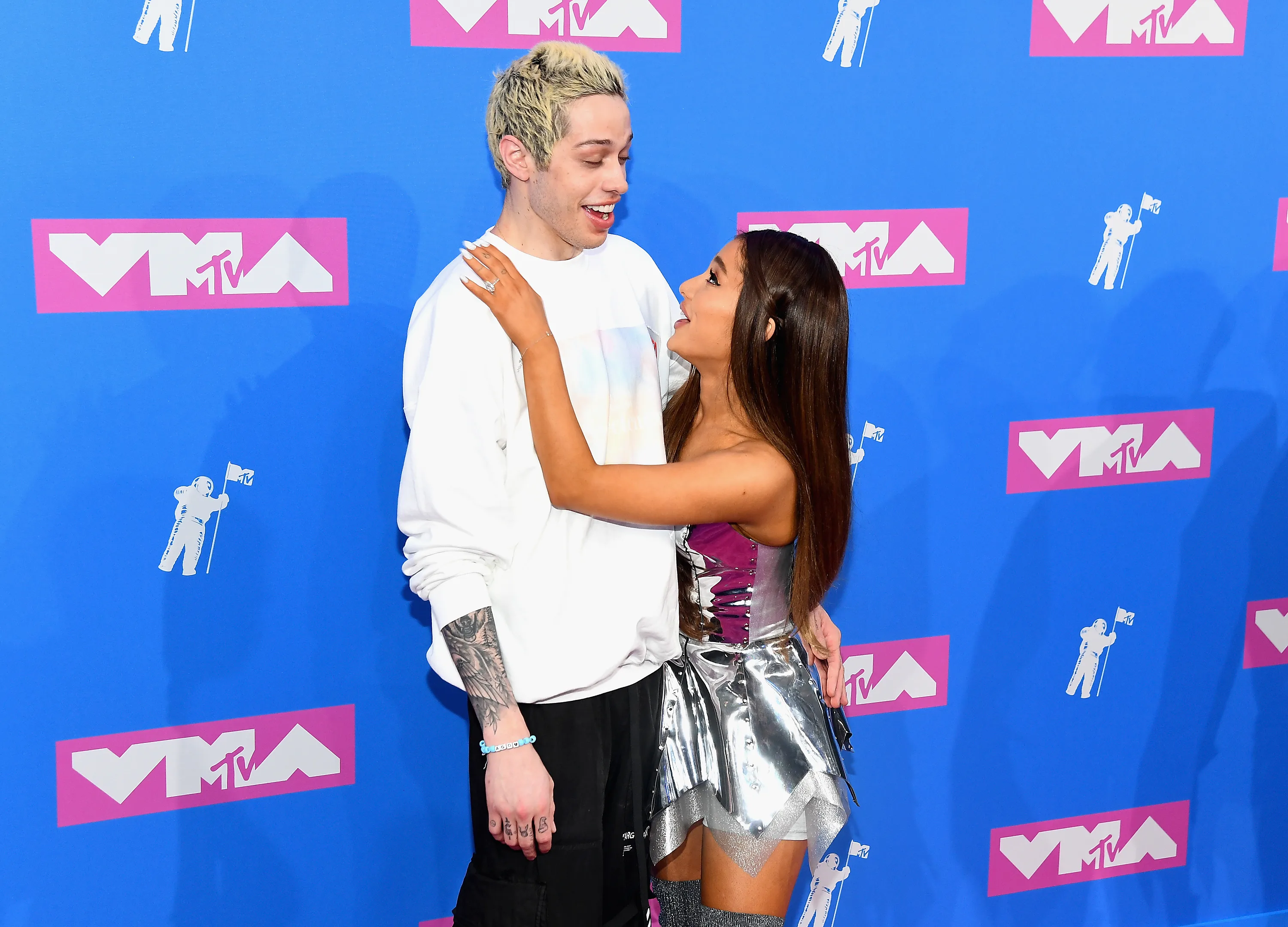 Why Do So Many Celebrity Couples Get Divorced? Experts Weigh In