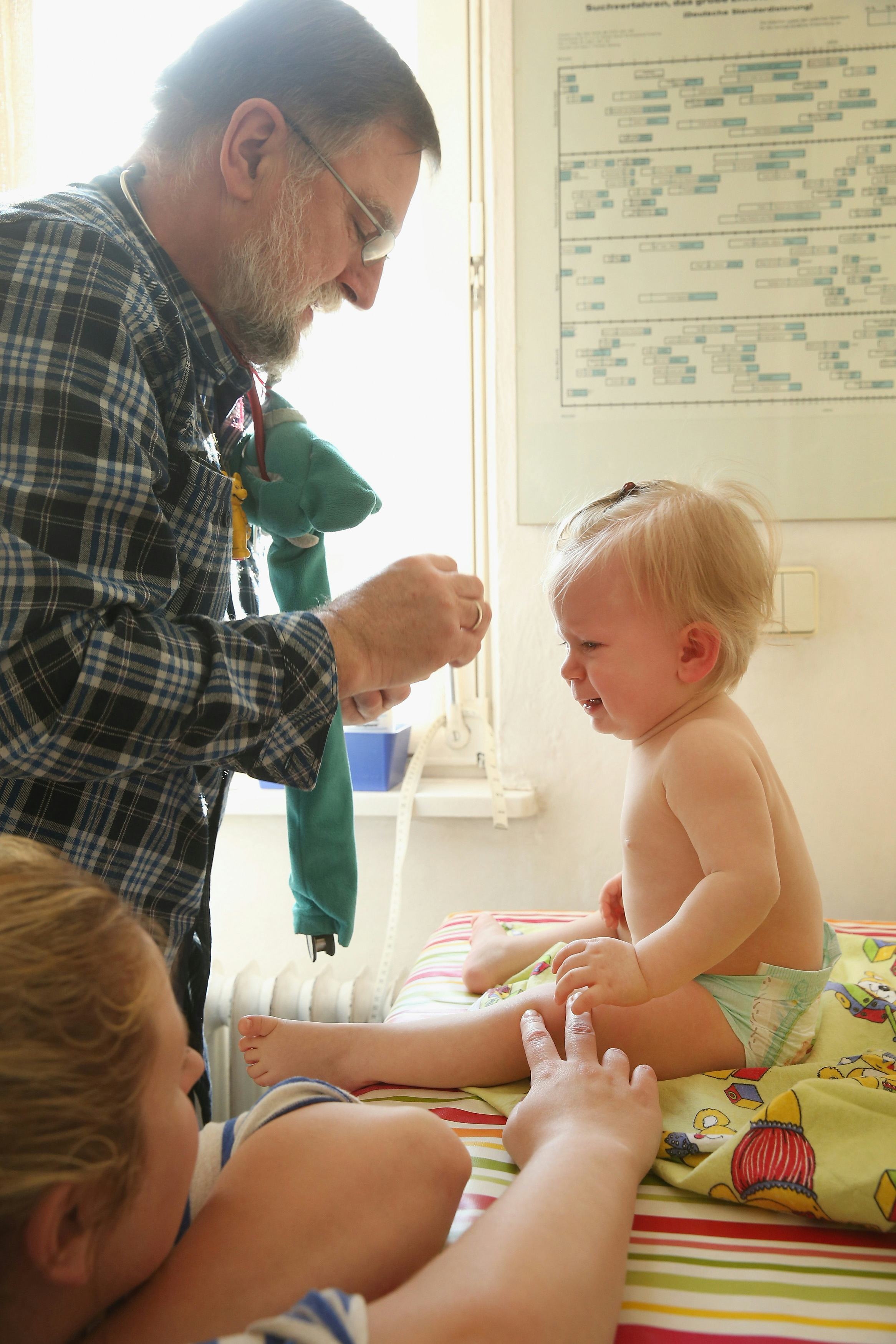 How To Clear Your Toddler’s Congestion, According To Experts