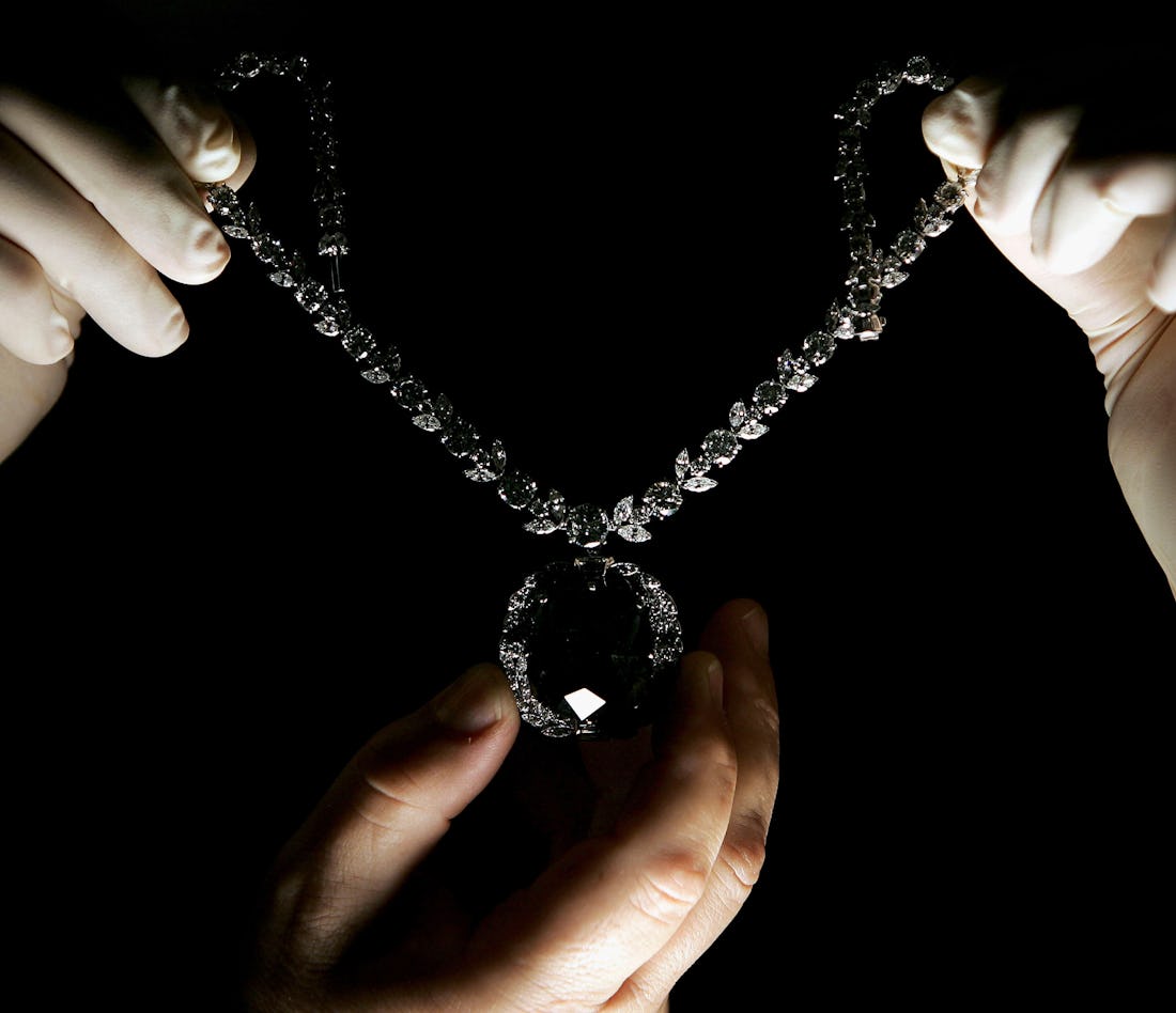 5 Crystals For The December 2018 New Moon That Will Help You Transition ...