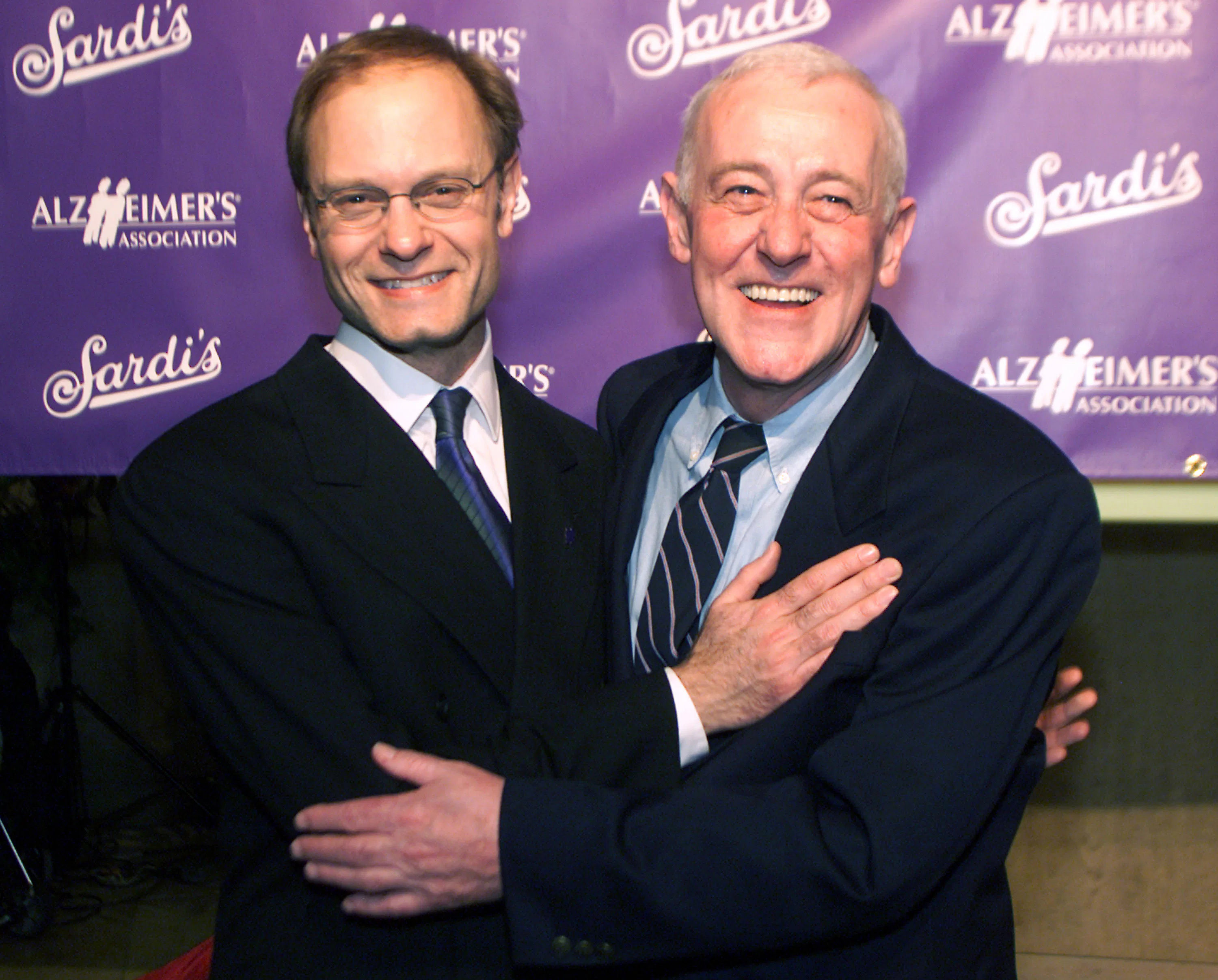 'Frasier' Actor John Mahoney Is Dead At Age 77