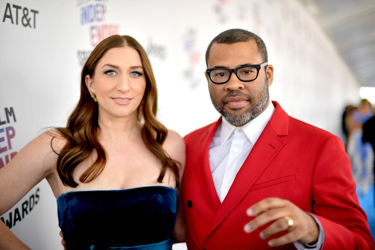 Chelsea Peretti's Post About Pumping At Award Shows Proves All Moms ...