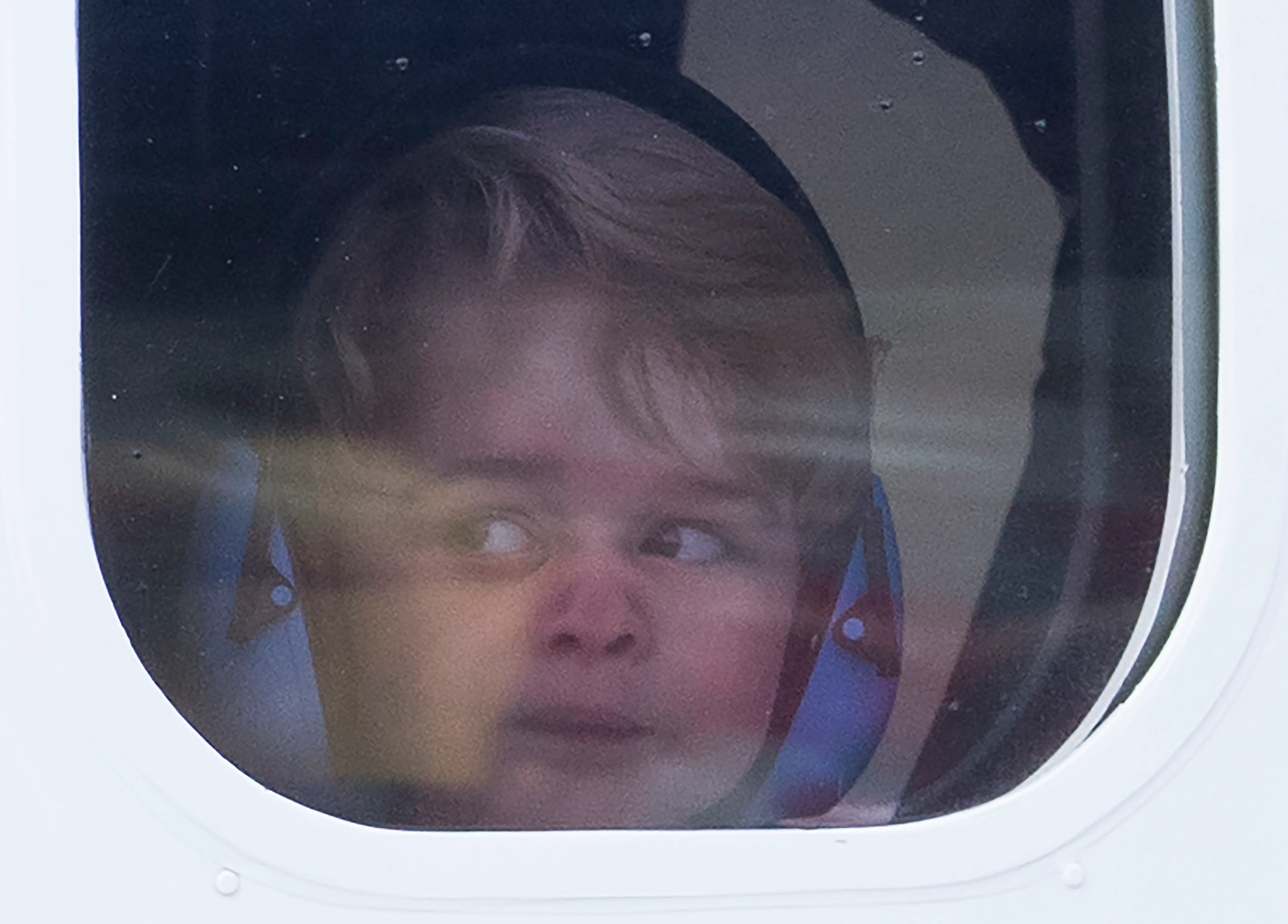 How To Deal With Flight Anxiety, According To Experts