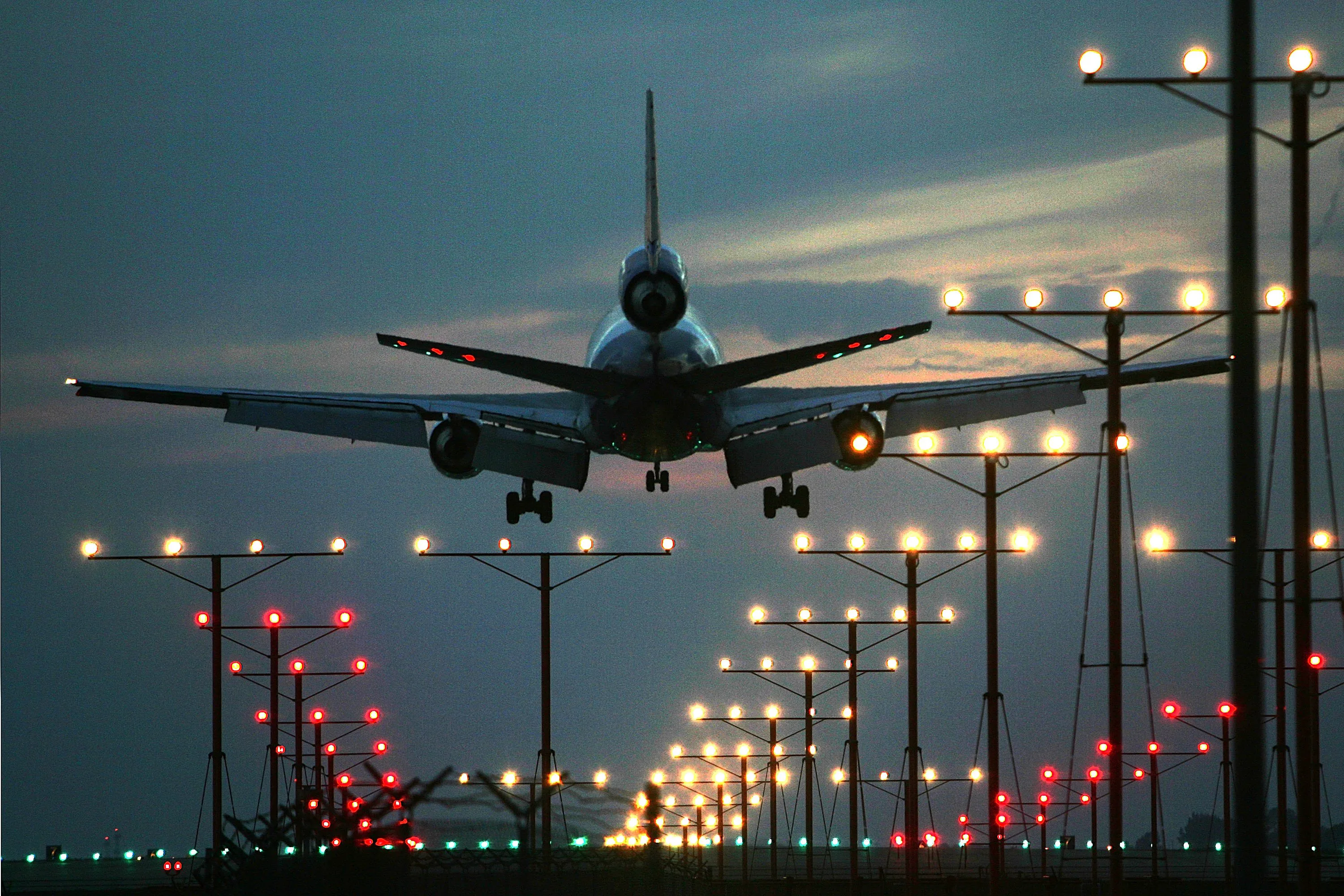 How To Deal With Flight Anxiety, According To Experts