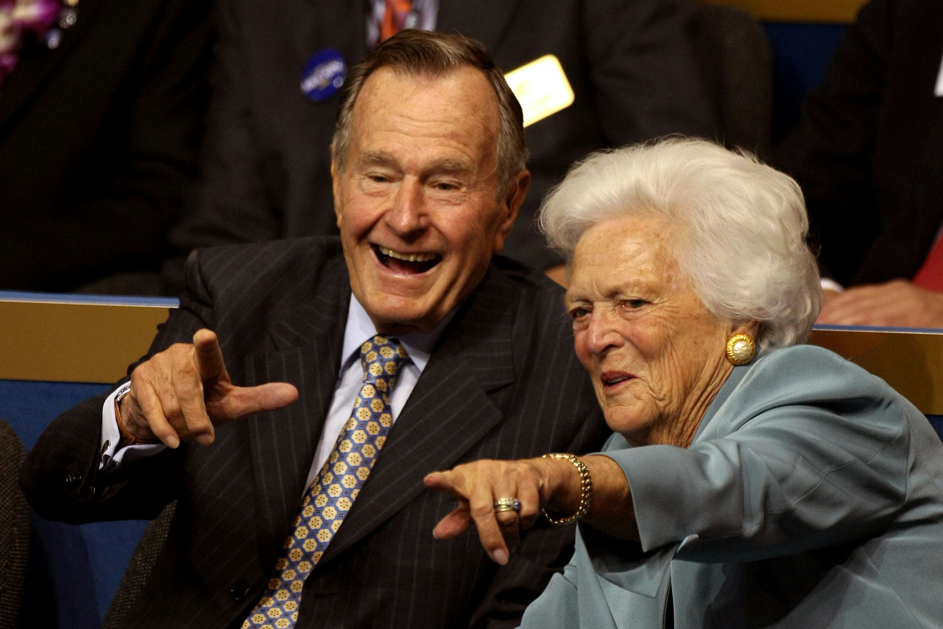 13 Photos Of Barbara Bush Through The Years That Reveal A Dynamic ...