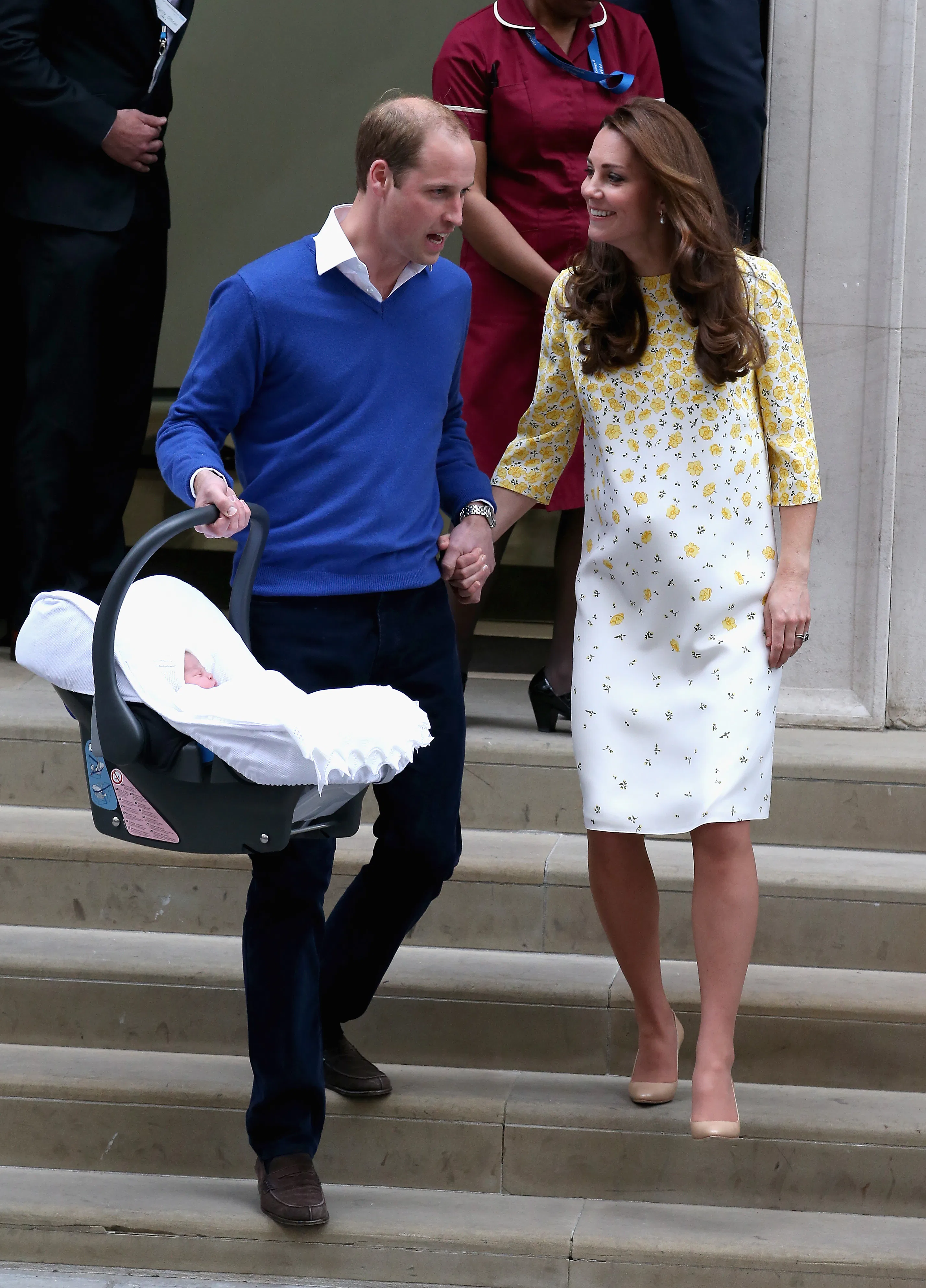 Photos Of Kate Middleton Leaving The Hospital All Three Times Show How ...