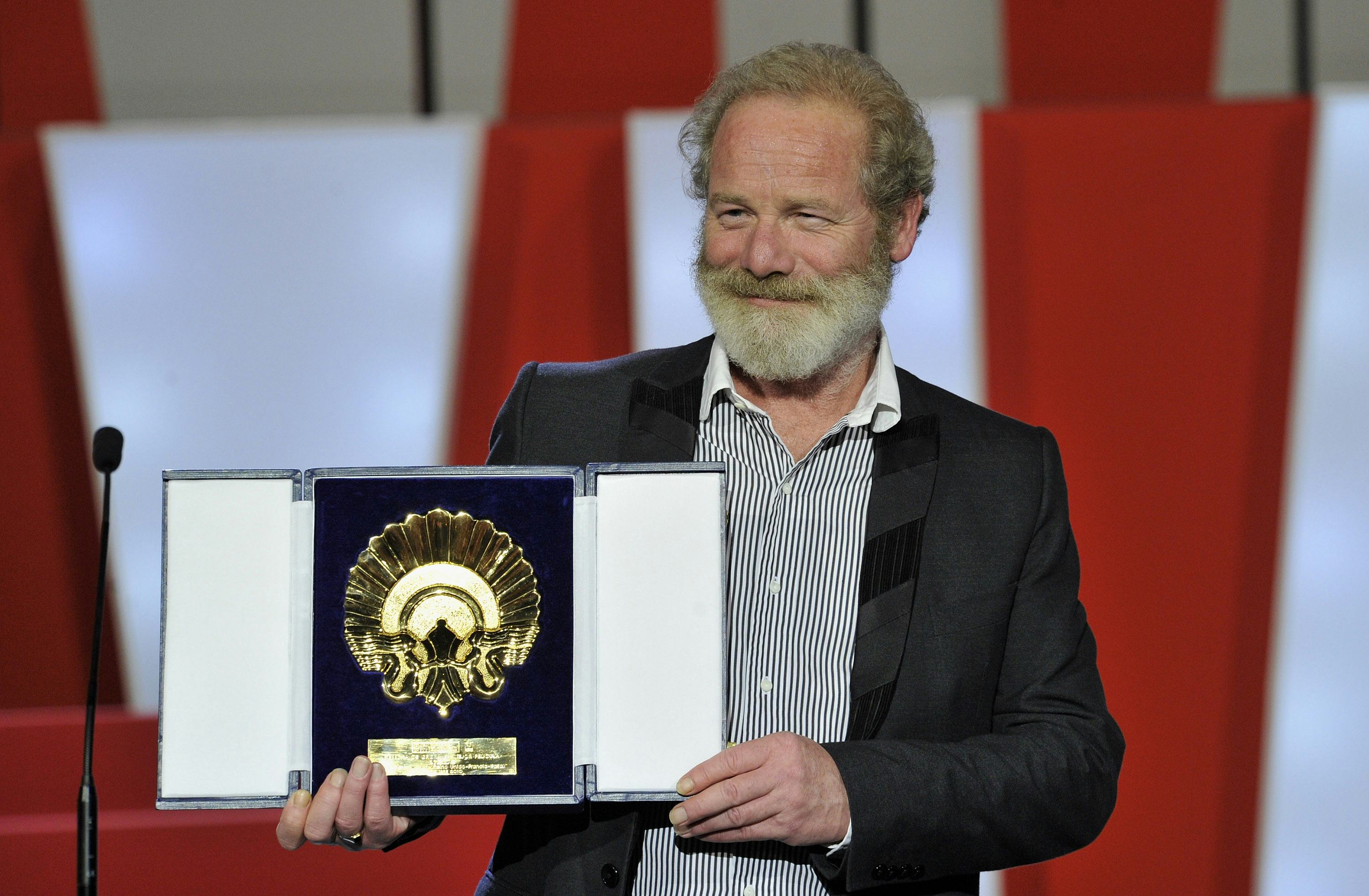 Who Plays James Delos On 'Westworld'? Peter Mullan Knows How To Handle ...