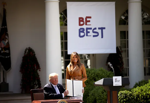 Melania Trump's Signature Looks So Similar To Donald's That It'll ...