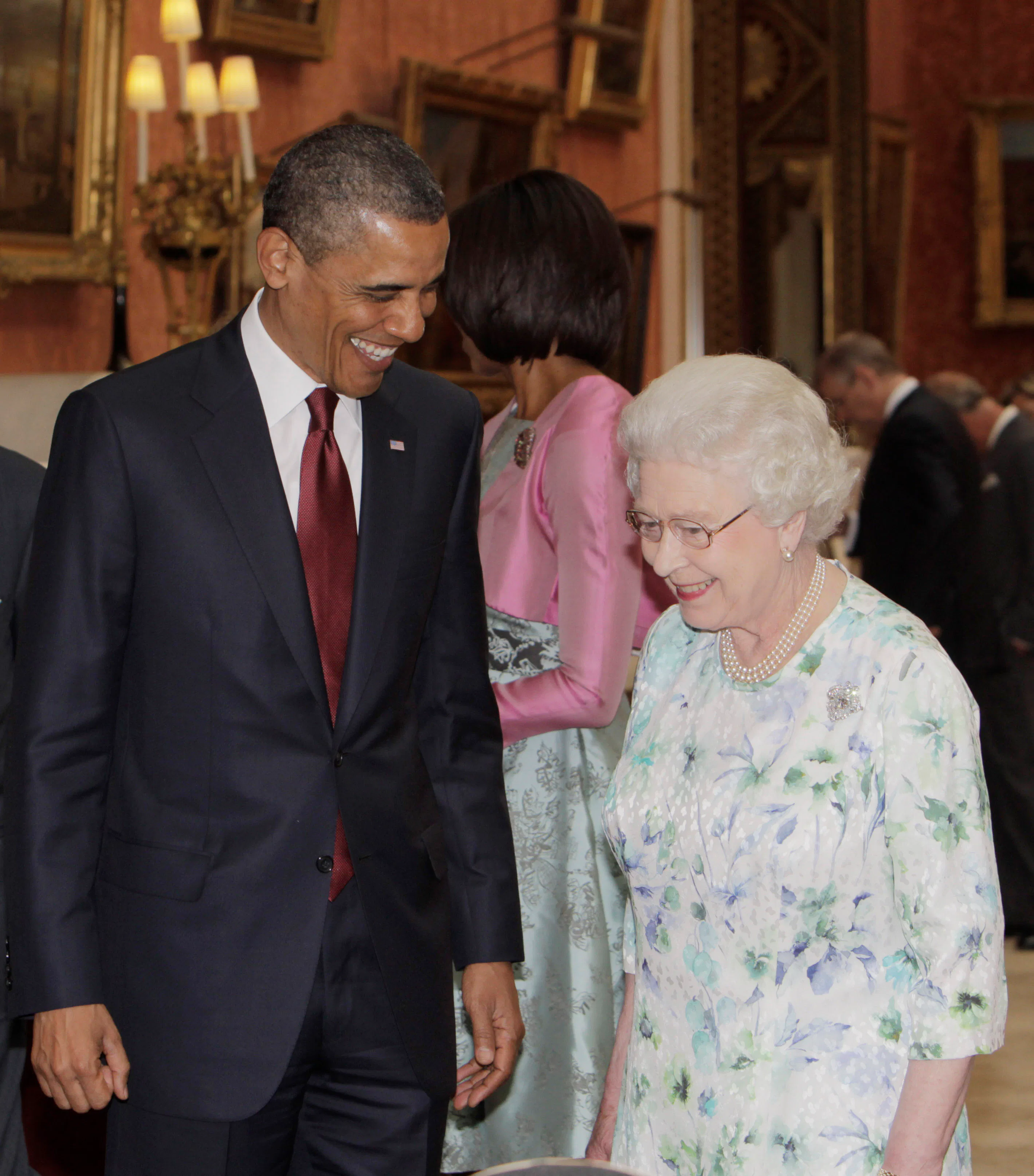 The Reason Why Obama Loved Meeting The Queen At Buckingham Palace Will ...