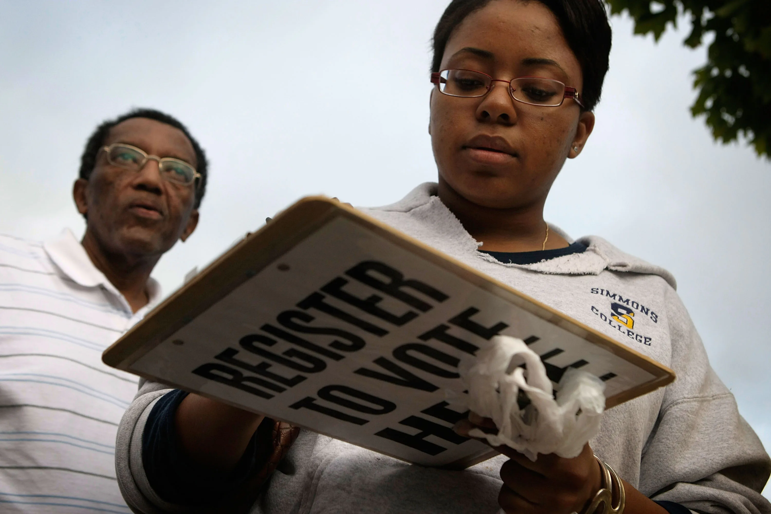 This Poll On Millennials & Midterm Voting Shows A Troubling Trend — But ...