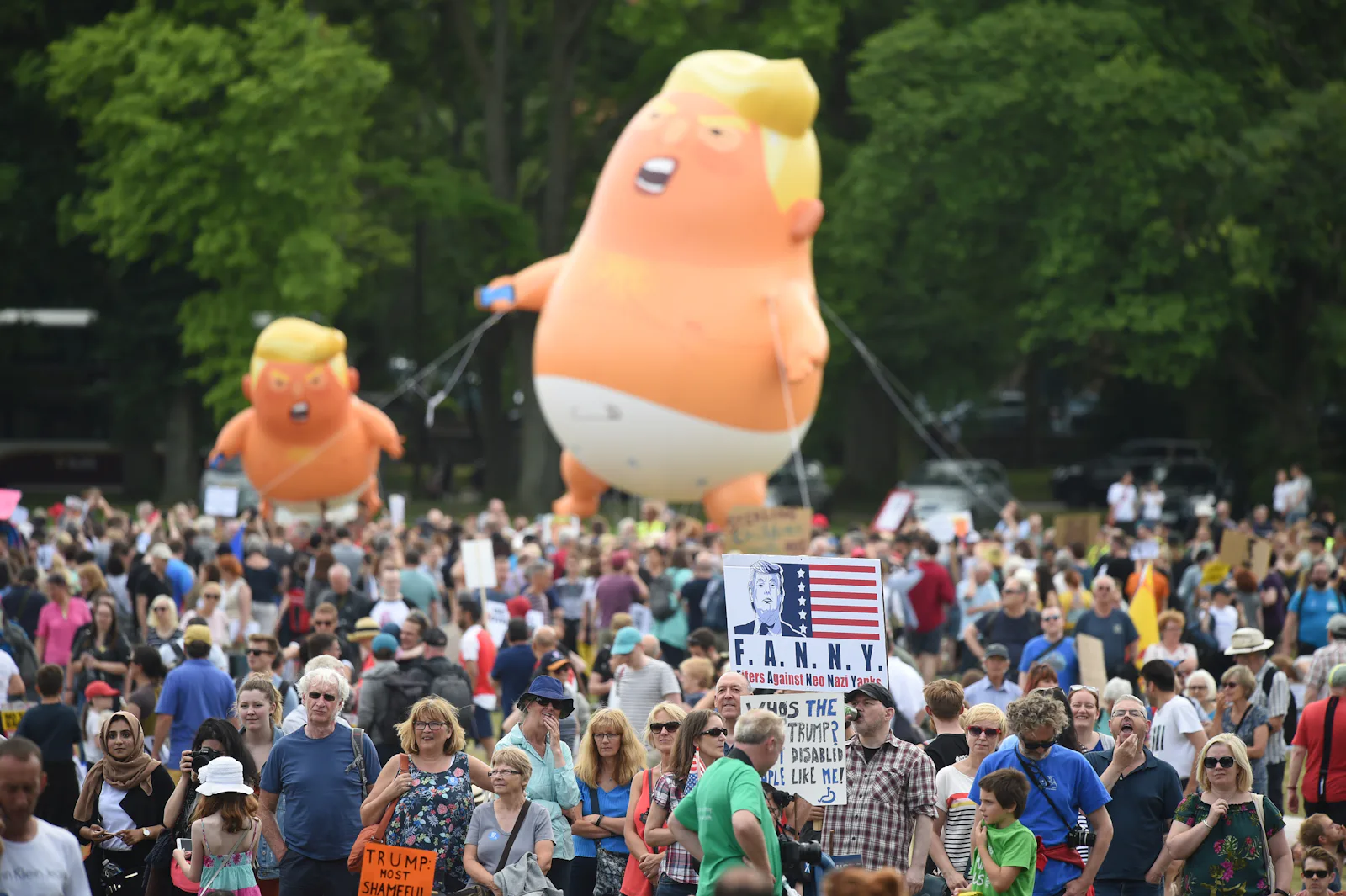 This Baby Trump Balloon GoFundMe Wants The Blimp To Crash POTUS’s ...