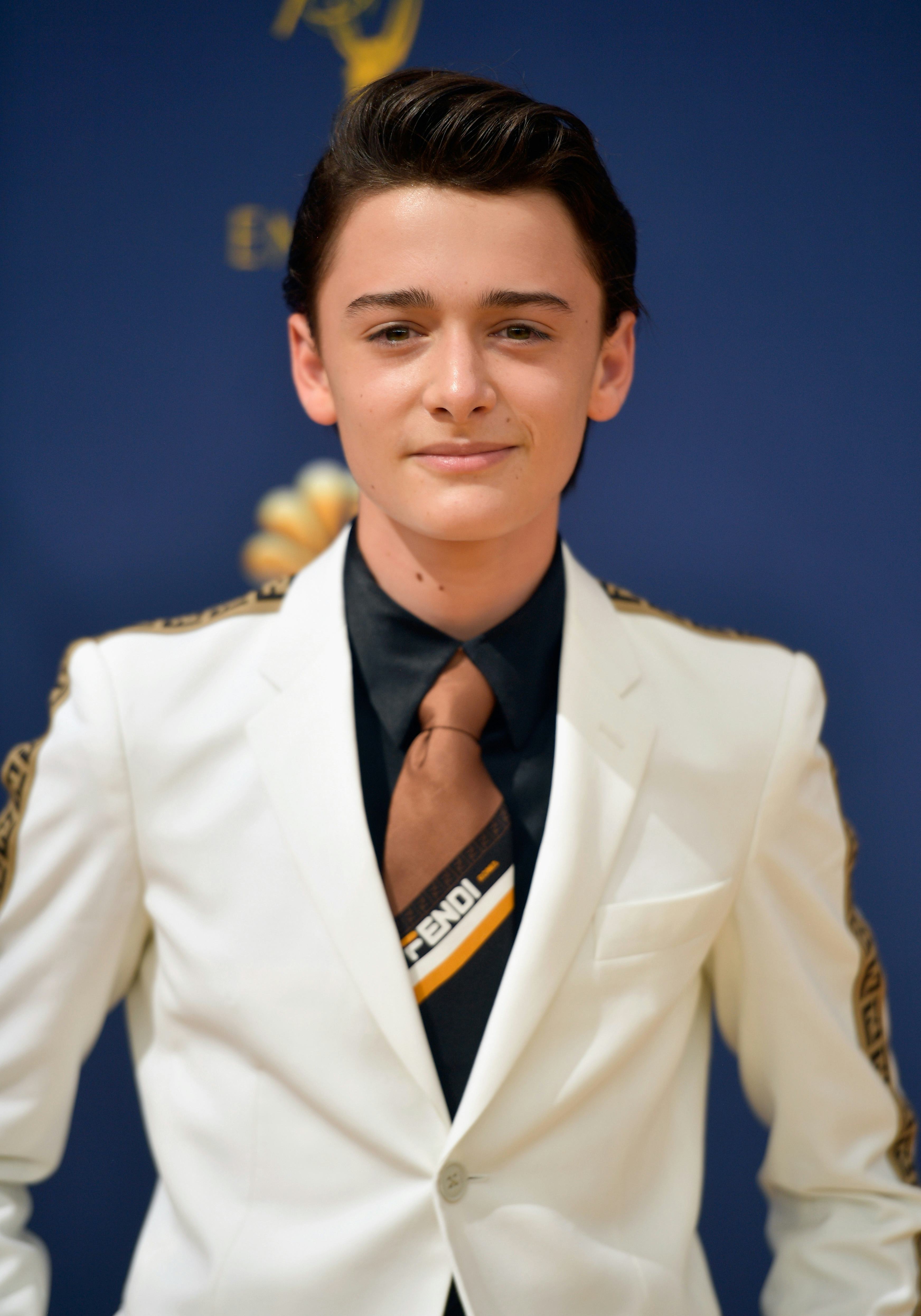 The 'Stranger Things' Cast At The 2018 Emmy Awards Looks Spine-Tingling ...