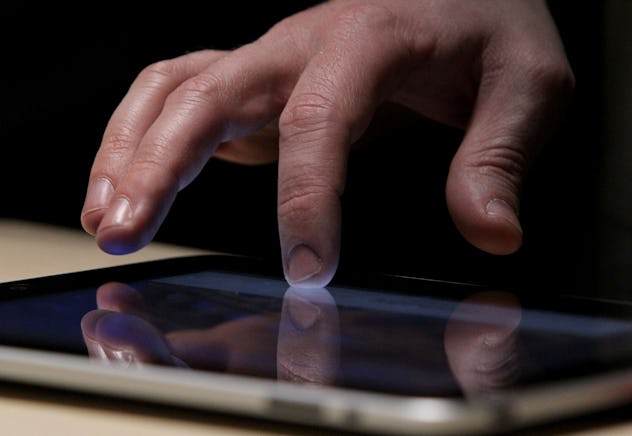 9 Physical Signs You Have Too Much Nervous Energy