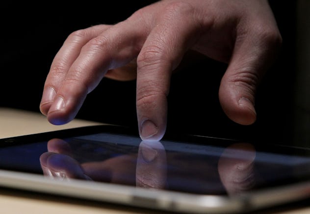 9 Physical Signs You Have Too Much Nervous Energy