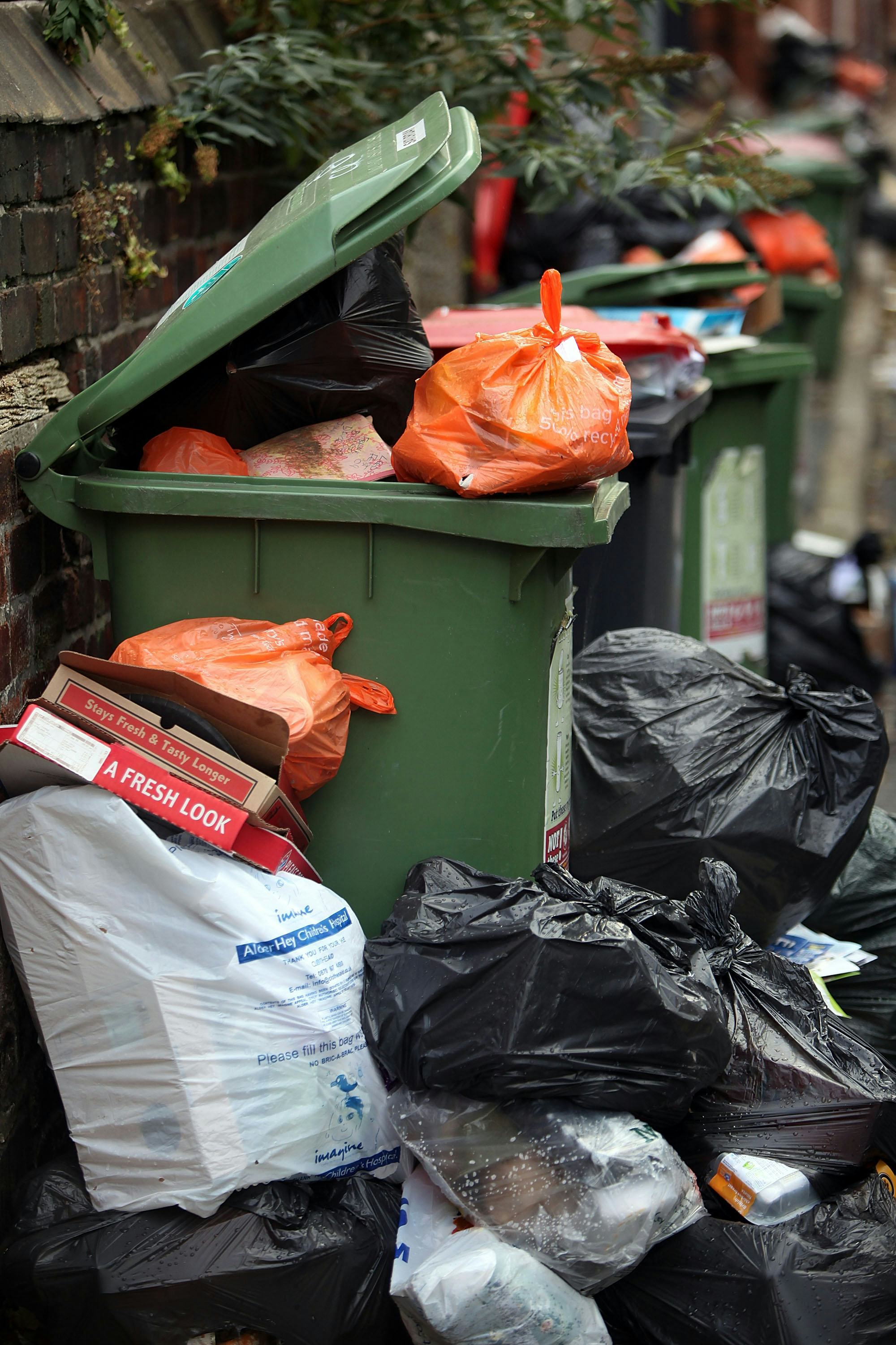 8 Gross Things That Are Good For Your Relationship