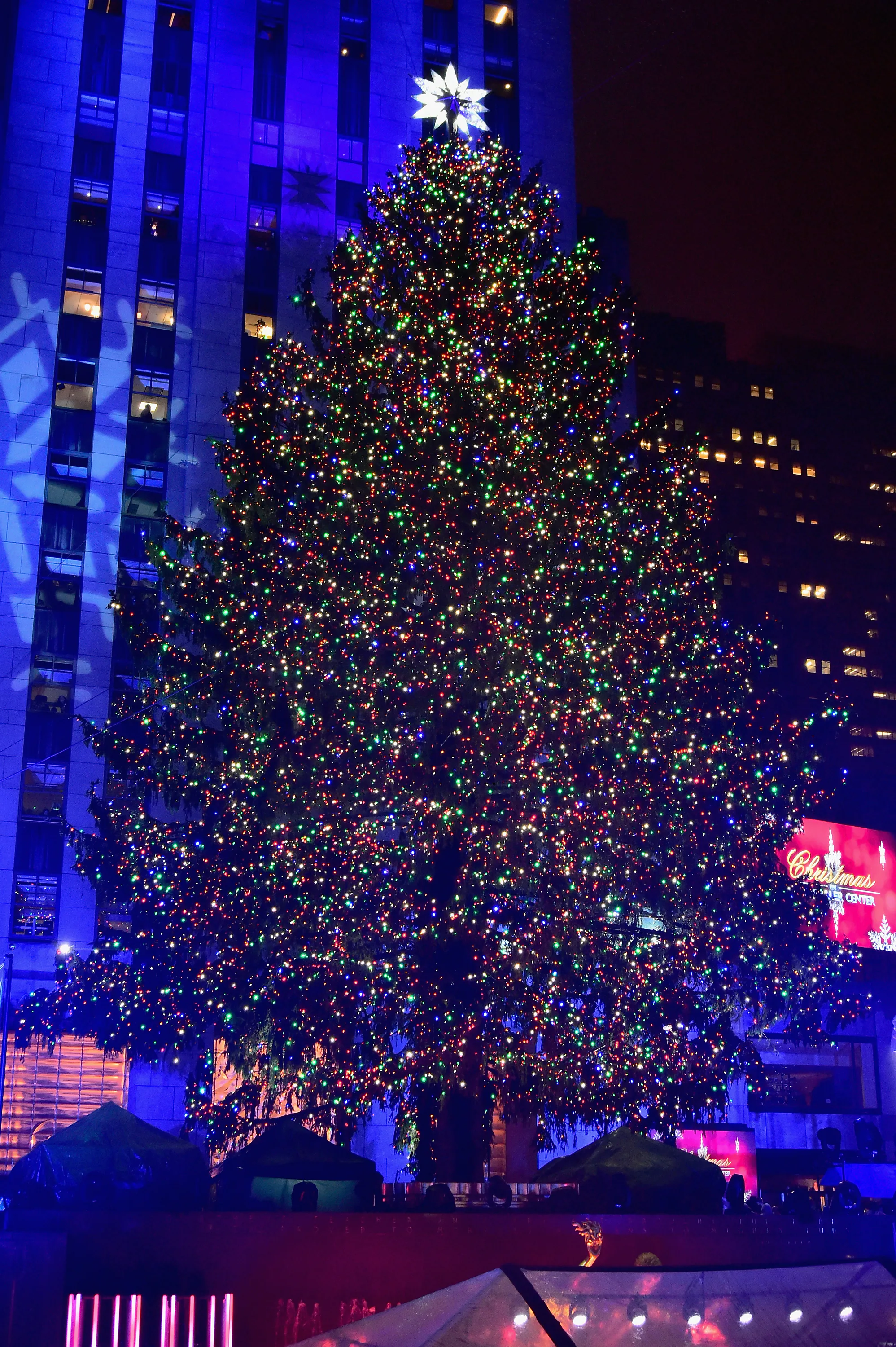 How Christmas Trends Developed Over The Past 100 Years