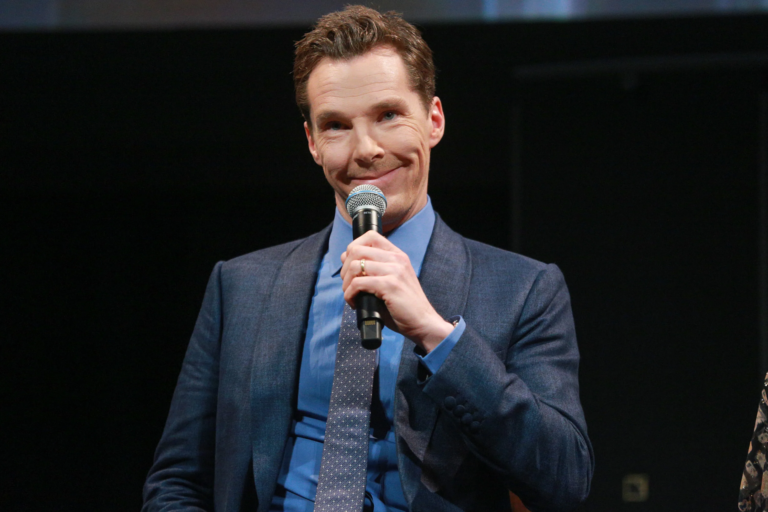 Is Benedict Cumberbatch's Hairstyle In 'Brexit: The Uncivil War' Real ...