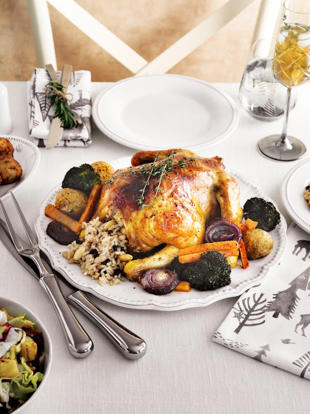 How To Do Thanksgiving Sober, According To Experts