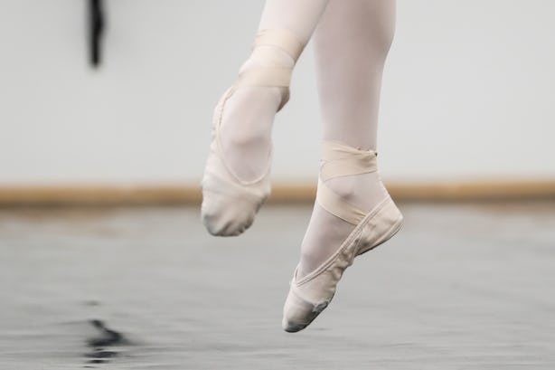 How Does The "Spinning Dancer" Optical Illusion Work? This Brain Trick ...