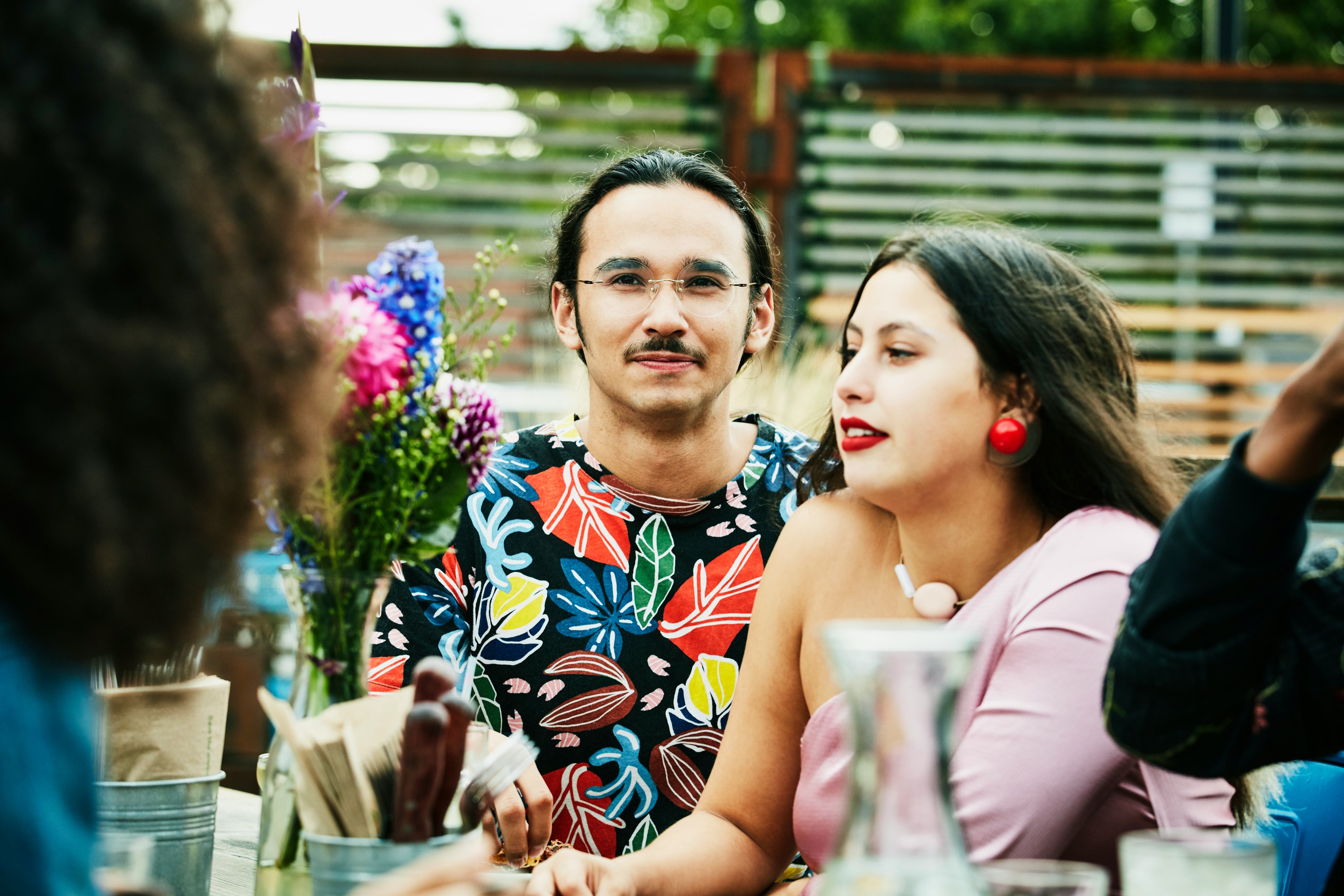 3 Signs Your Friends Dislike Your Partner & What You Can Do About It