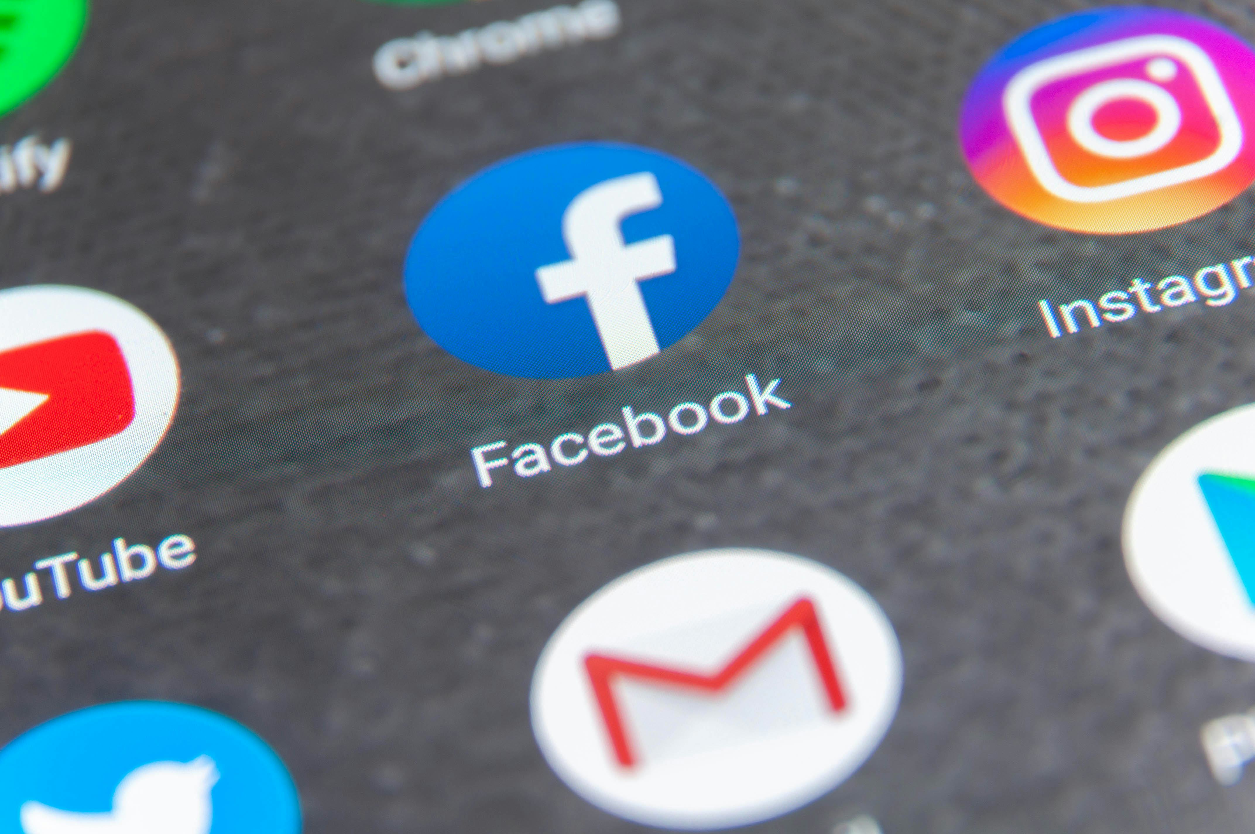 Facebook wants to rain on YouTube's music video parade