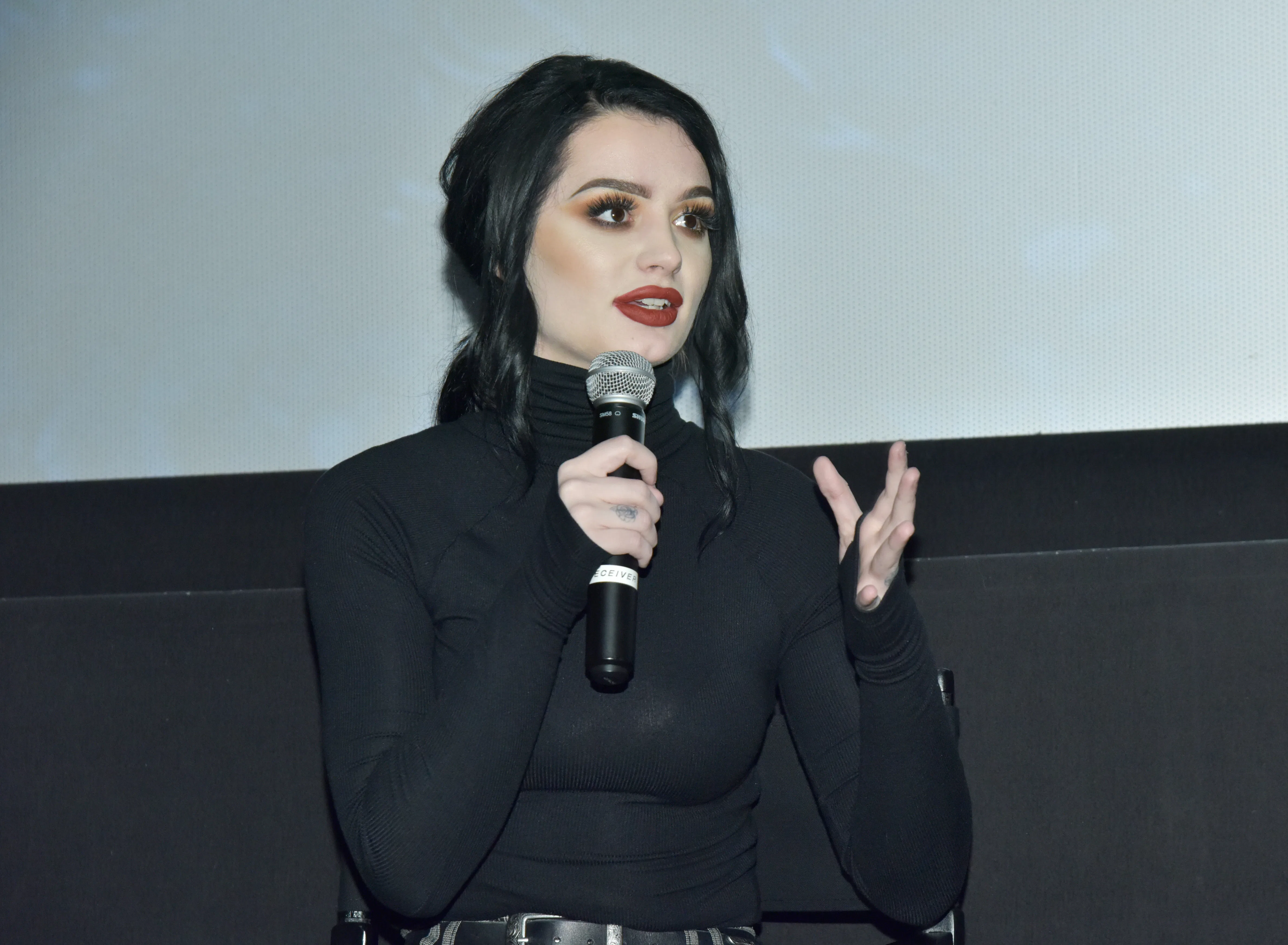How The Real Paige Helped ‘Fighting With My Family’ Star Florence Pugh ...