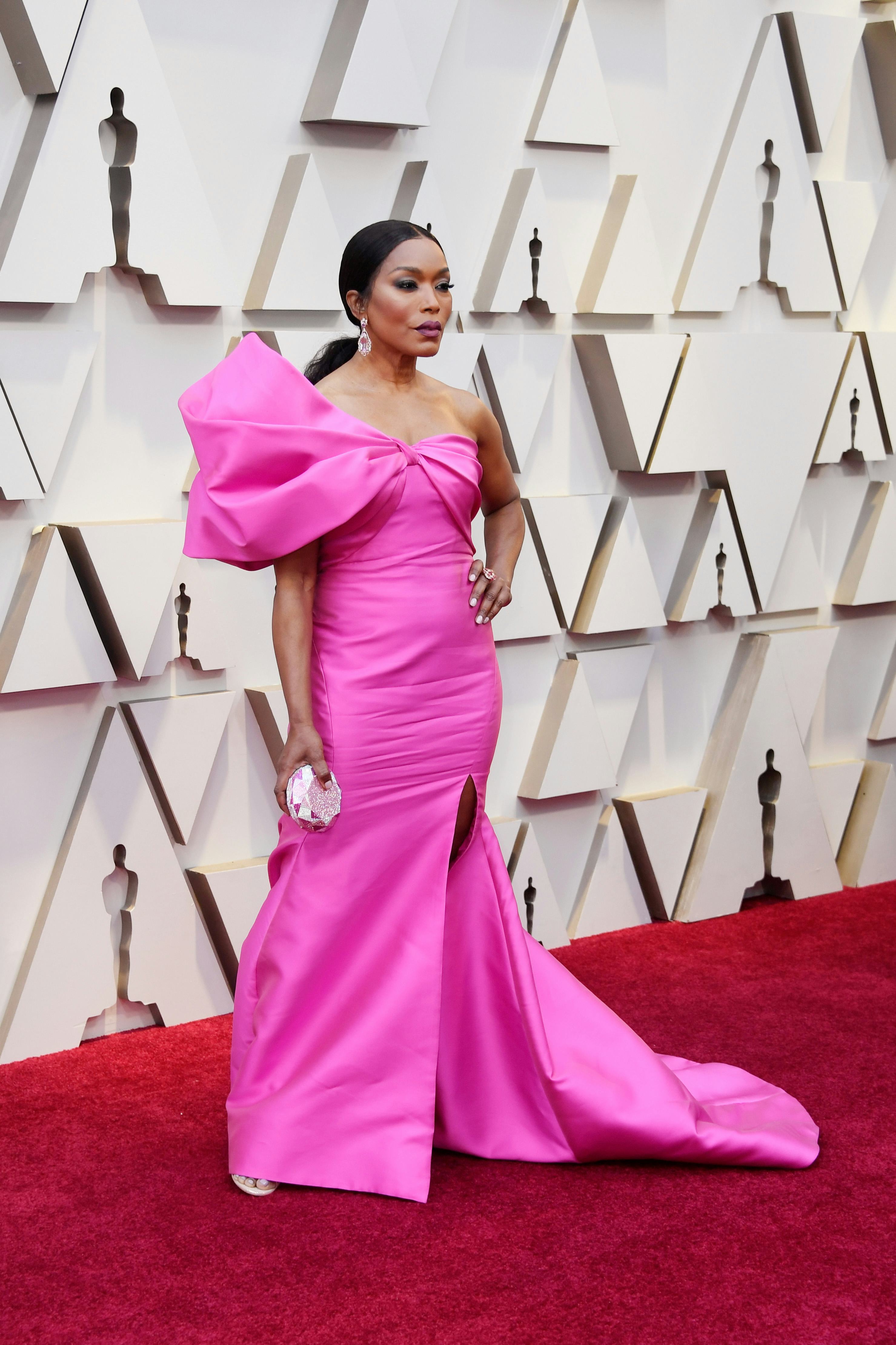 Pink Oscars Gowns Are Dominating The 2019 Red Carpet & It’s Seriously ...