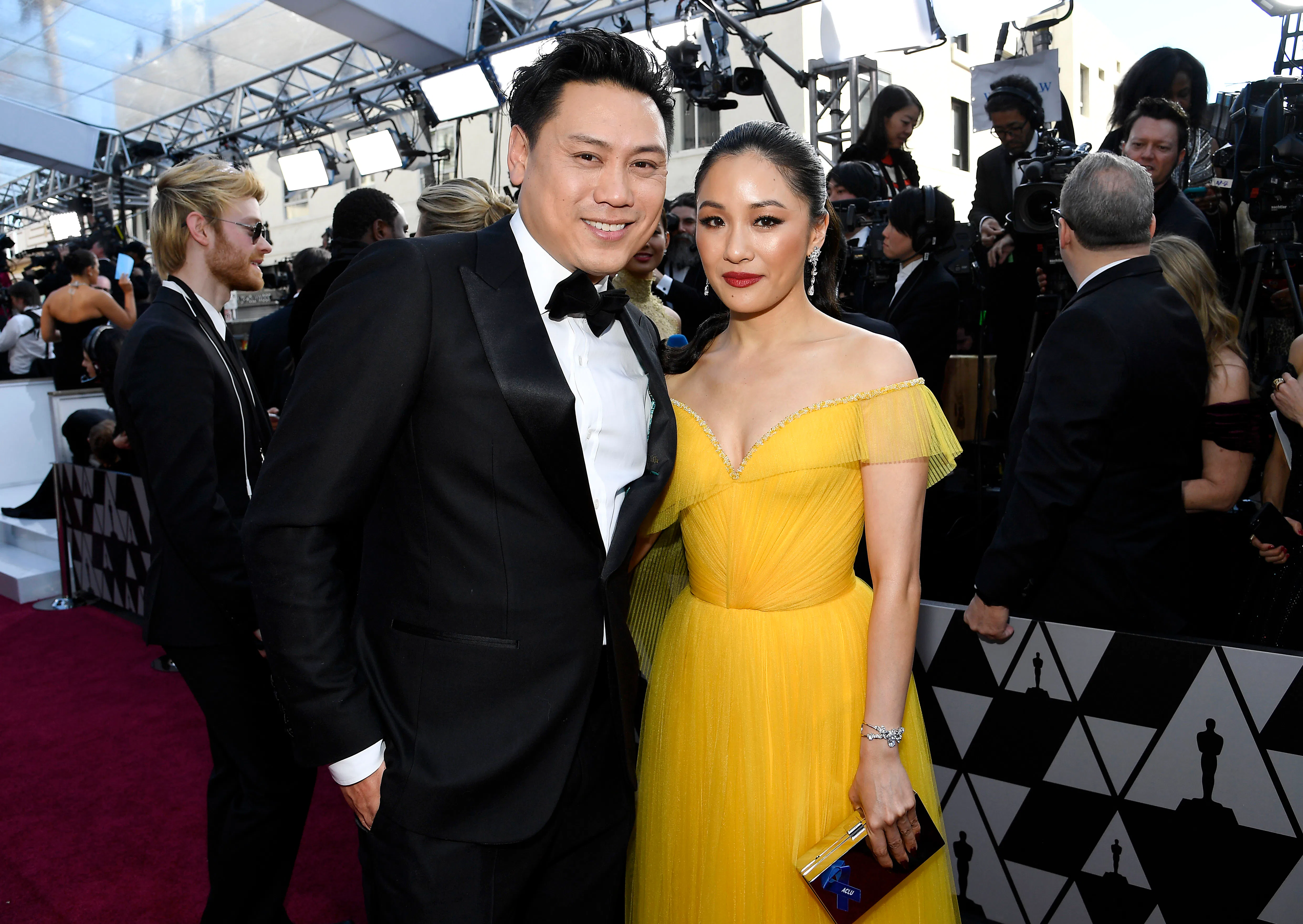 Constance Wu’s Yellow Dress At The 2019 Oscars Had Such A Special ...