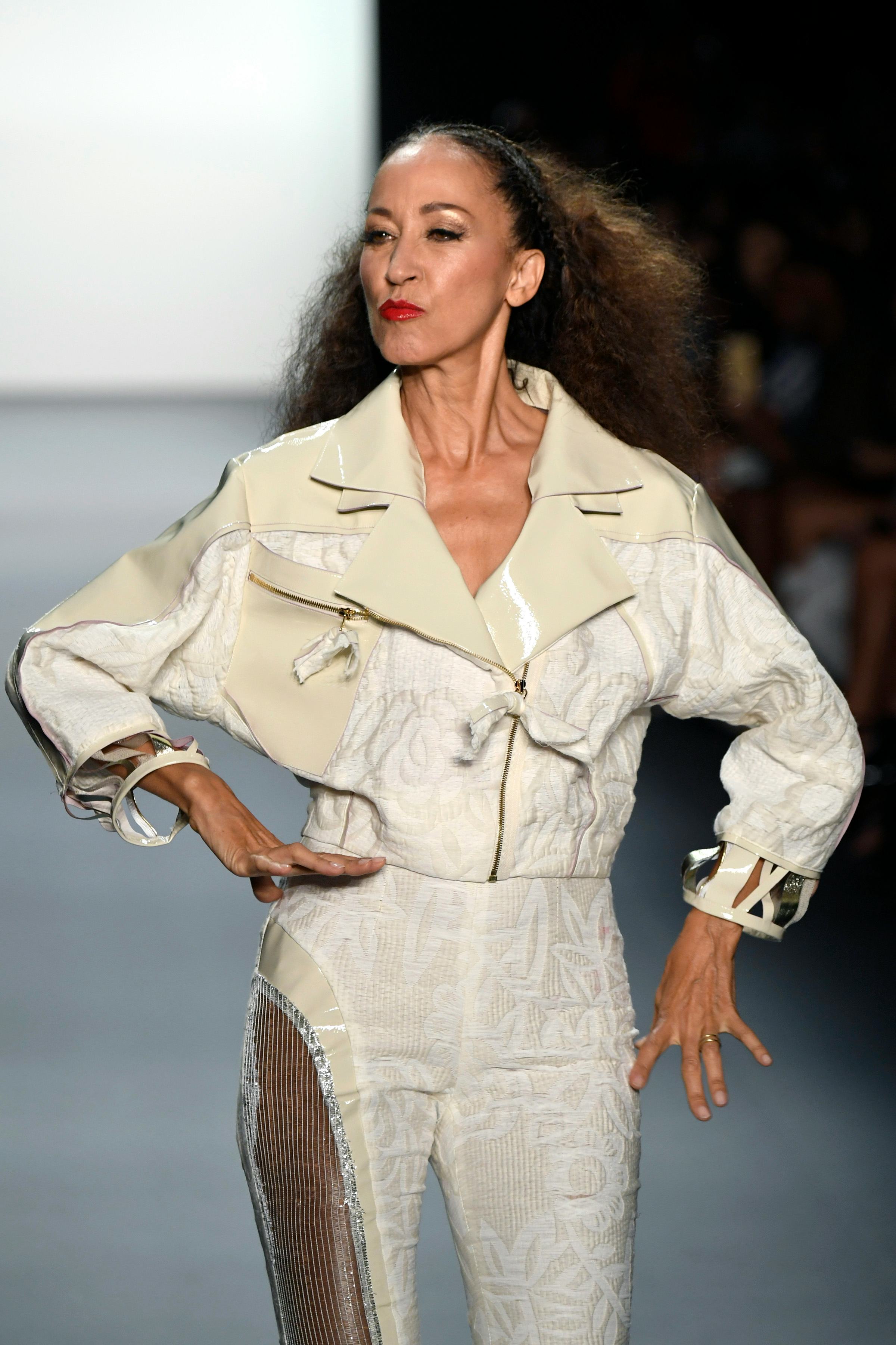 Model Pat Cleveland Was Diagnosed With Colon Cancer & Now She’s Raising ...