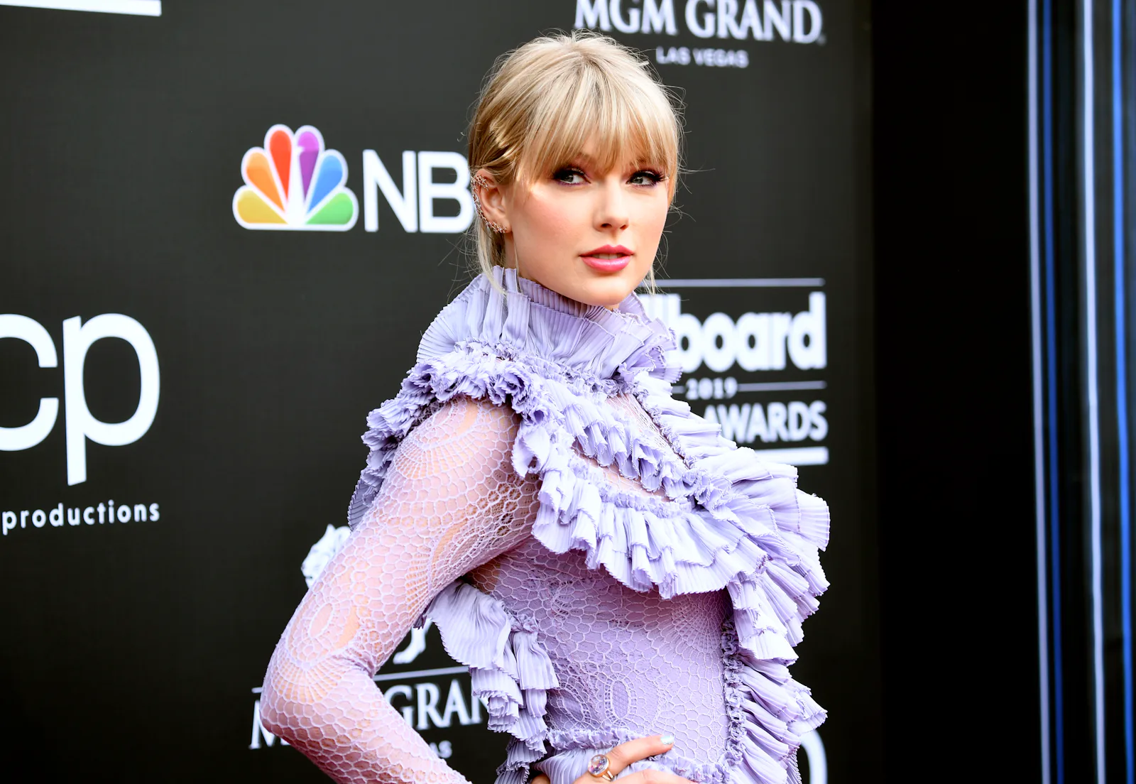Taylor Swift's Response To Being Asked About Turning 30 Points Out This ...