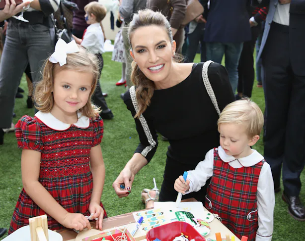 Elizabeth Chambers' Response To A Mom-Shamer Is So Good, It Deserves A ...