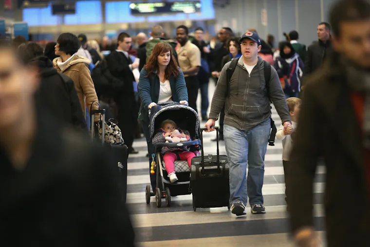 How To Gate Check A Stroller (Don't Worry, It's Not As Stressful As You ...