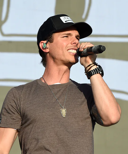 Granger Smith's Son River Died In A "Tragic" Drowning Accident & Fans ...