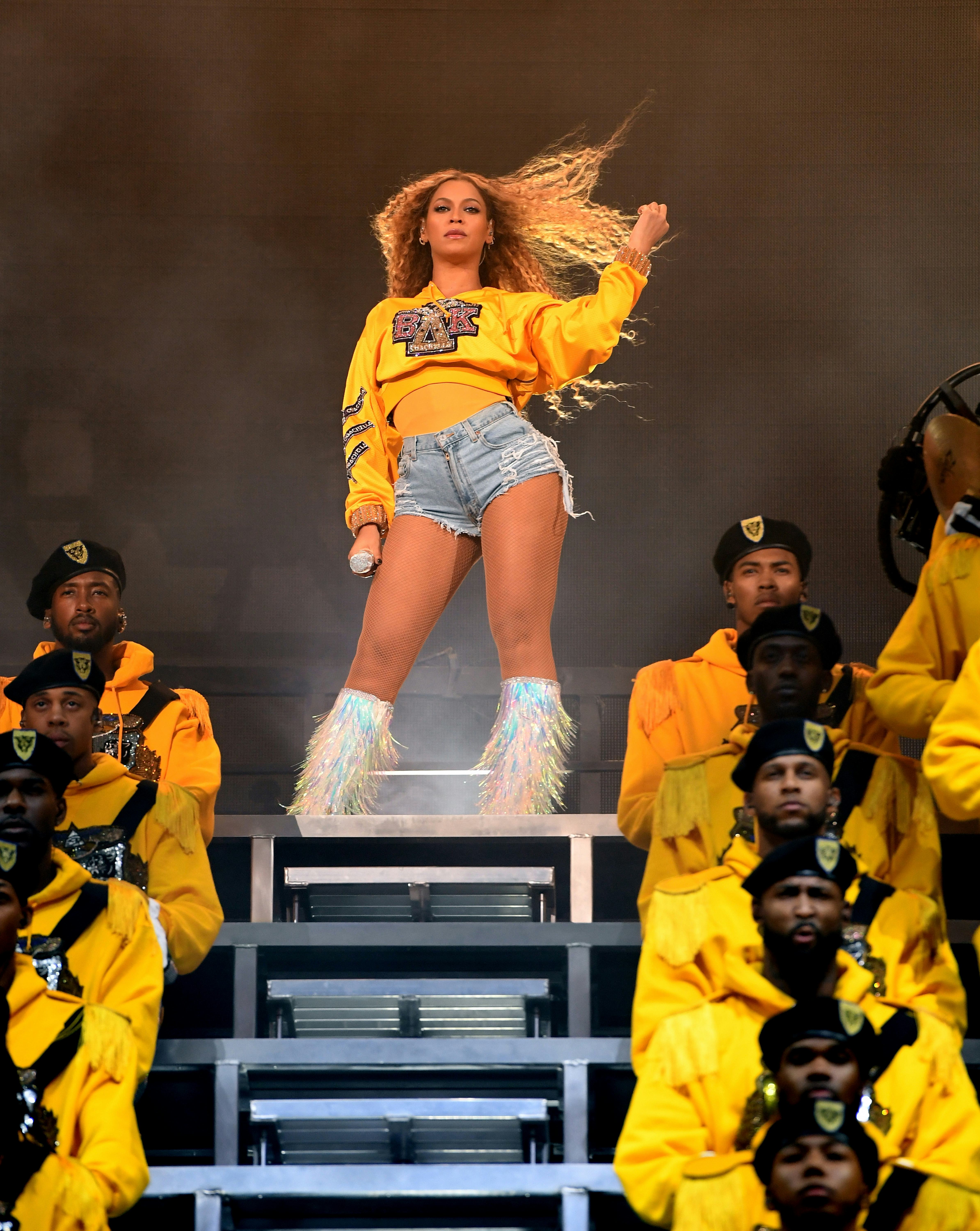 21 Of Beyonce’s Most Stunning Outfits That Would Make Anyone Bow Down ...