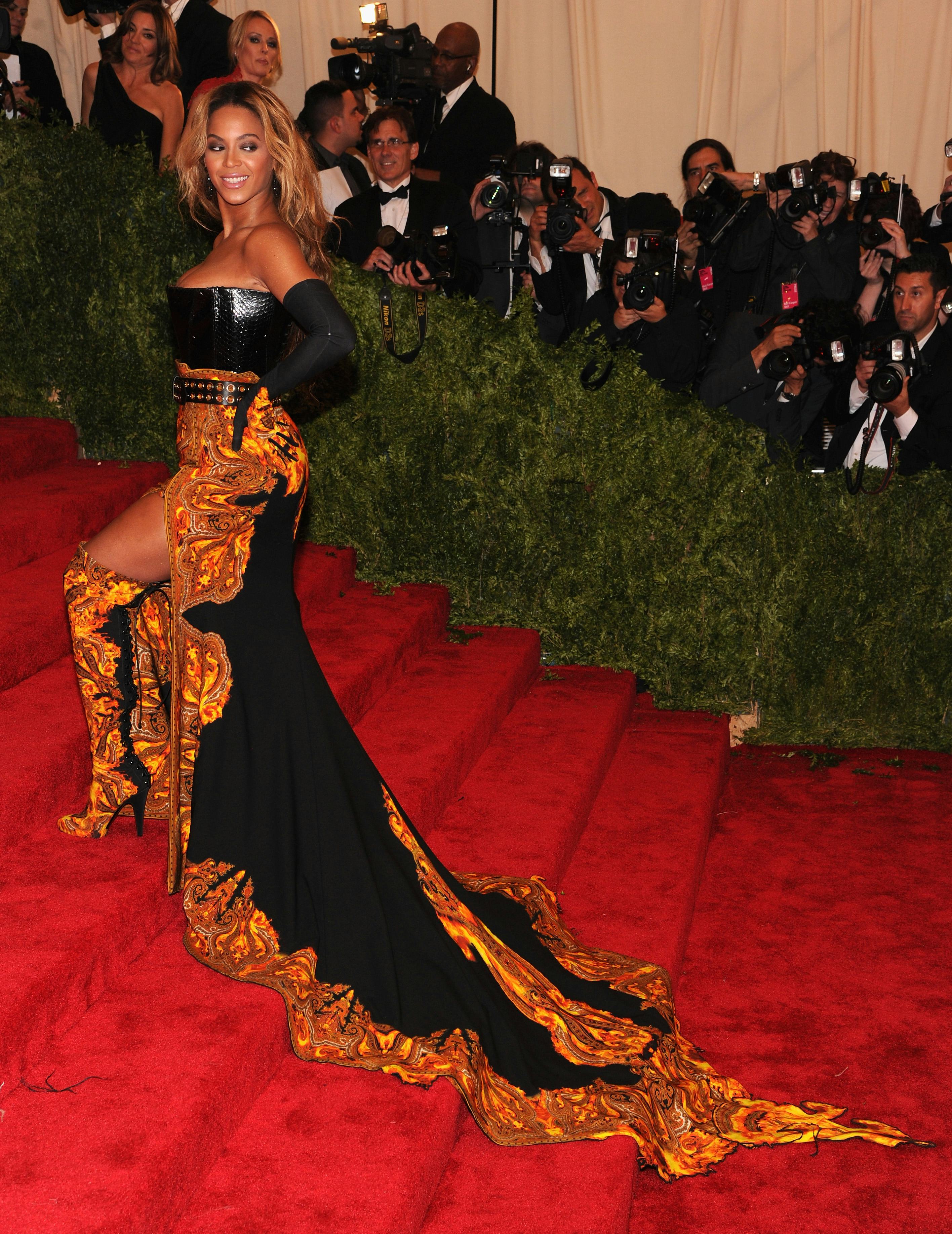 35 Of Beyonce’s Most Stunning Outfits That Would Make Anyone Bow Down ...