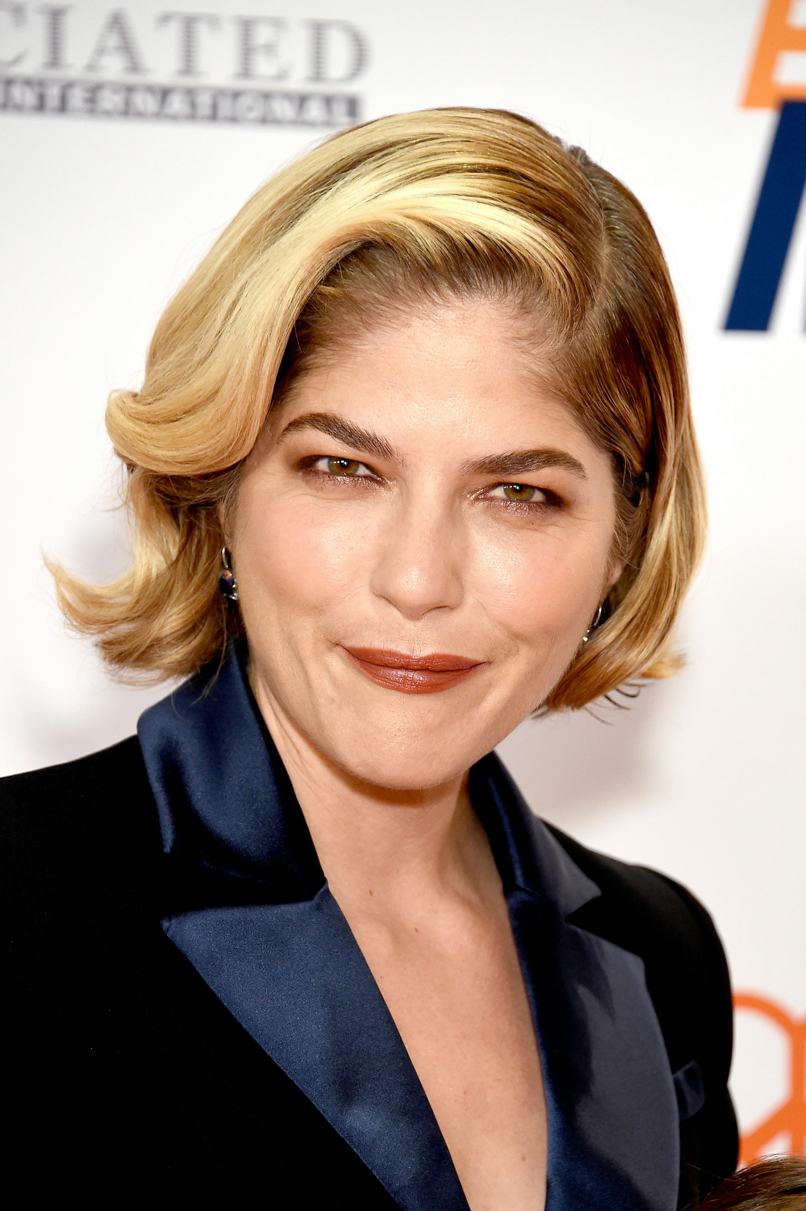 Who's In The Cast Of 'Another Life'? The New Netflix Series Features A ...