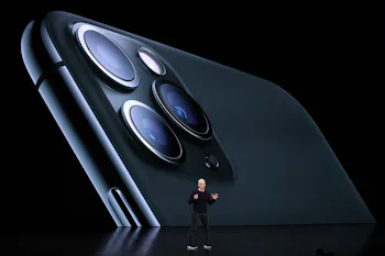 What Is Trypophobia? The iPhone 11 Camera Design Is Triggering For Some ...