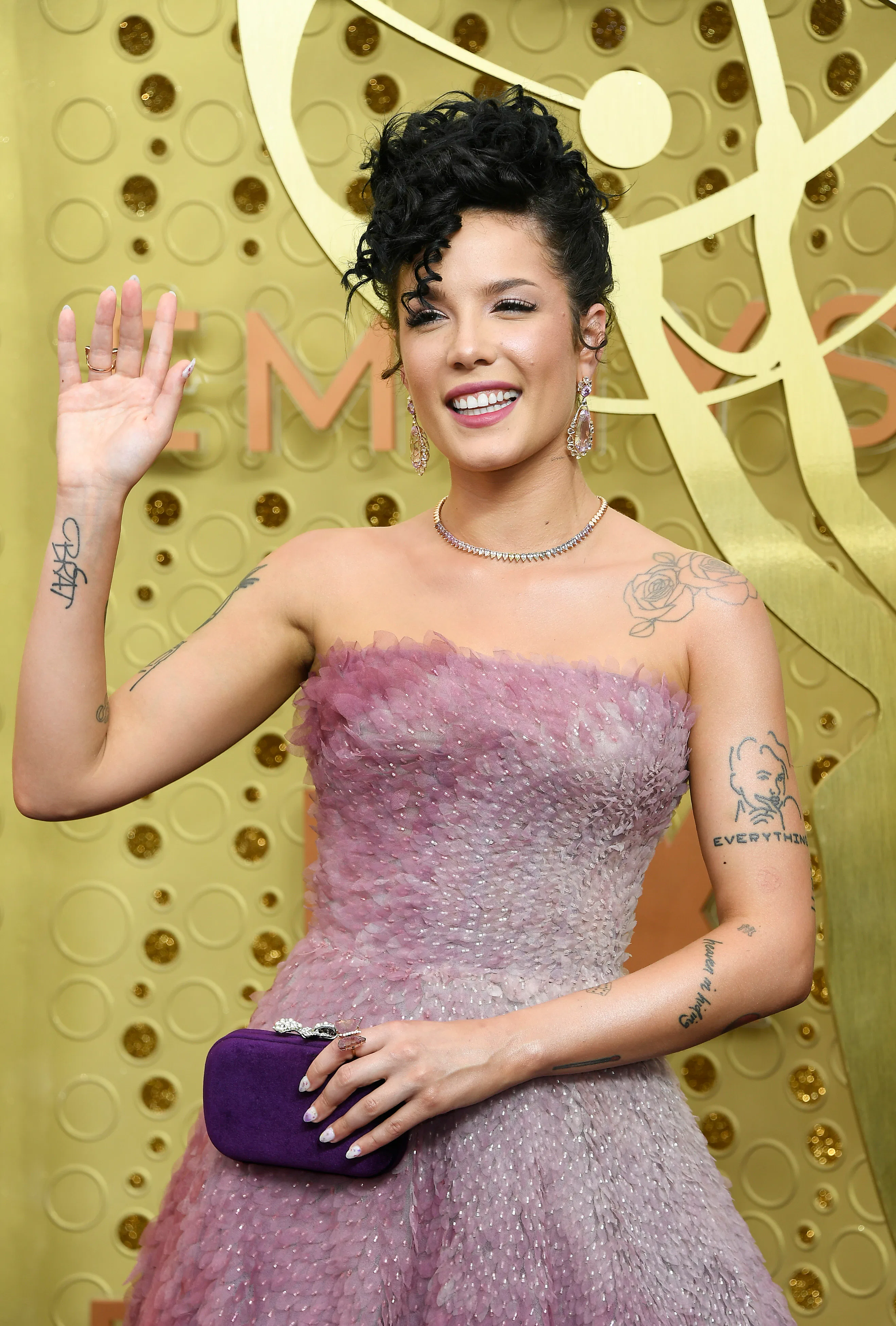 Halsey's Naturally Curly Hair Made An Appearance At The 2019 Emmys