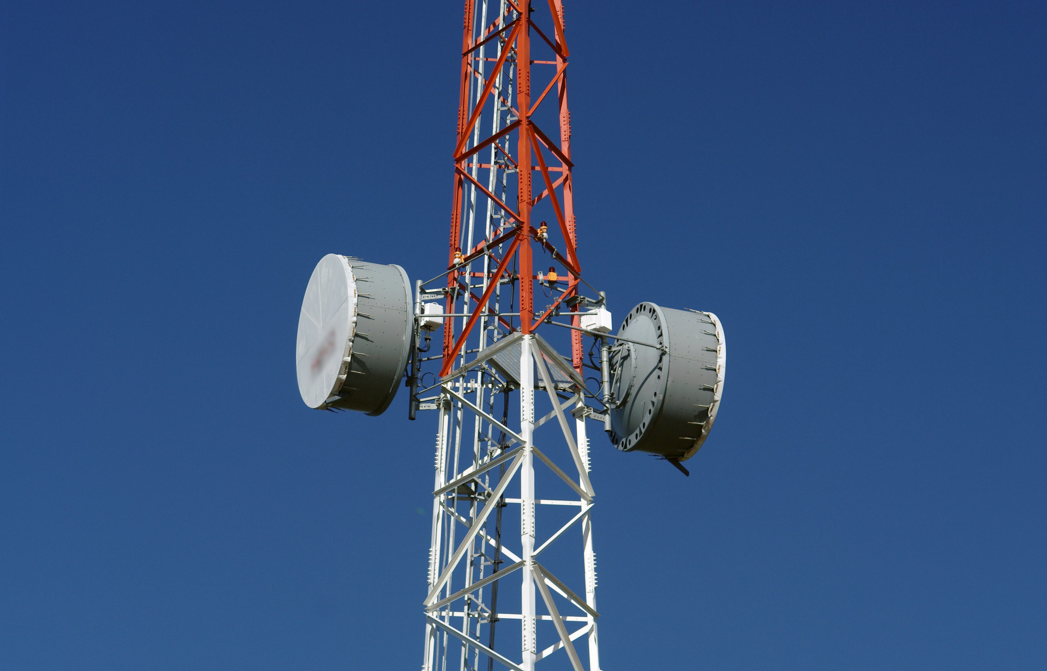 FCC has unlocked a new band of spectrum that will improve your data speeds