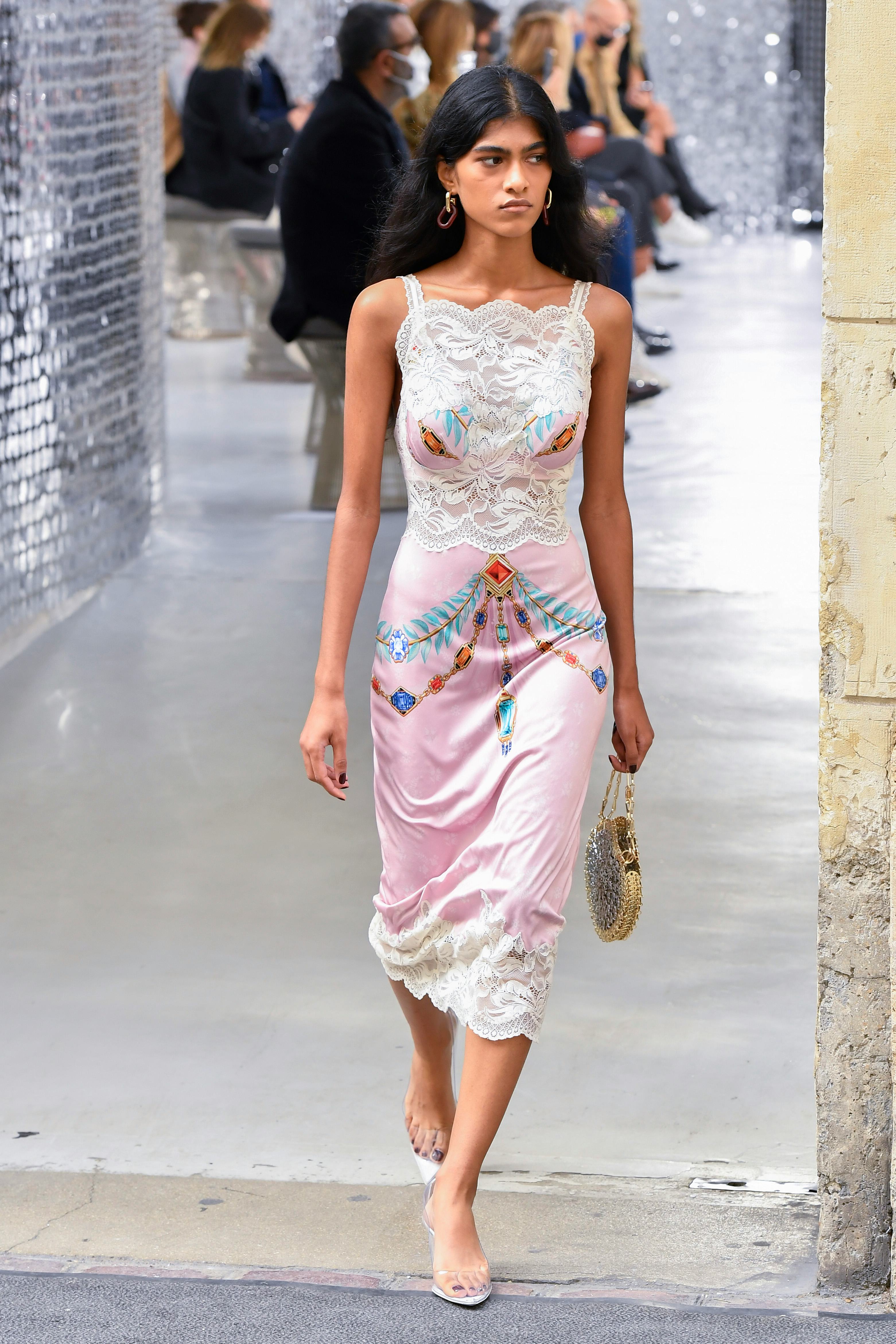 The Best Fashion Month Trends For Spring 2021 According To TZR's Editors